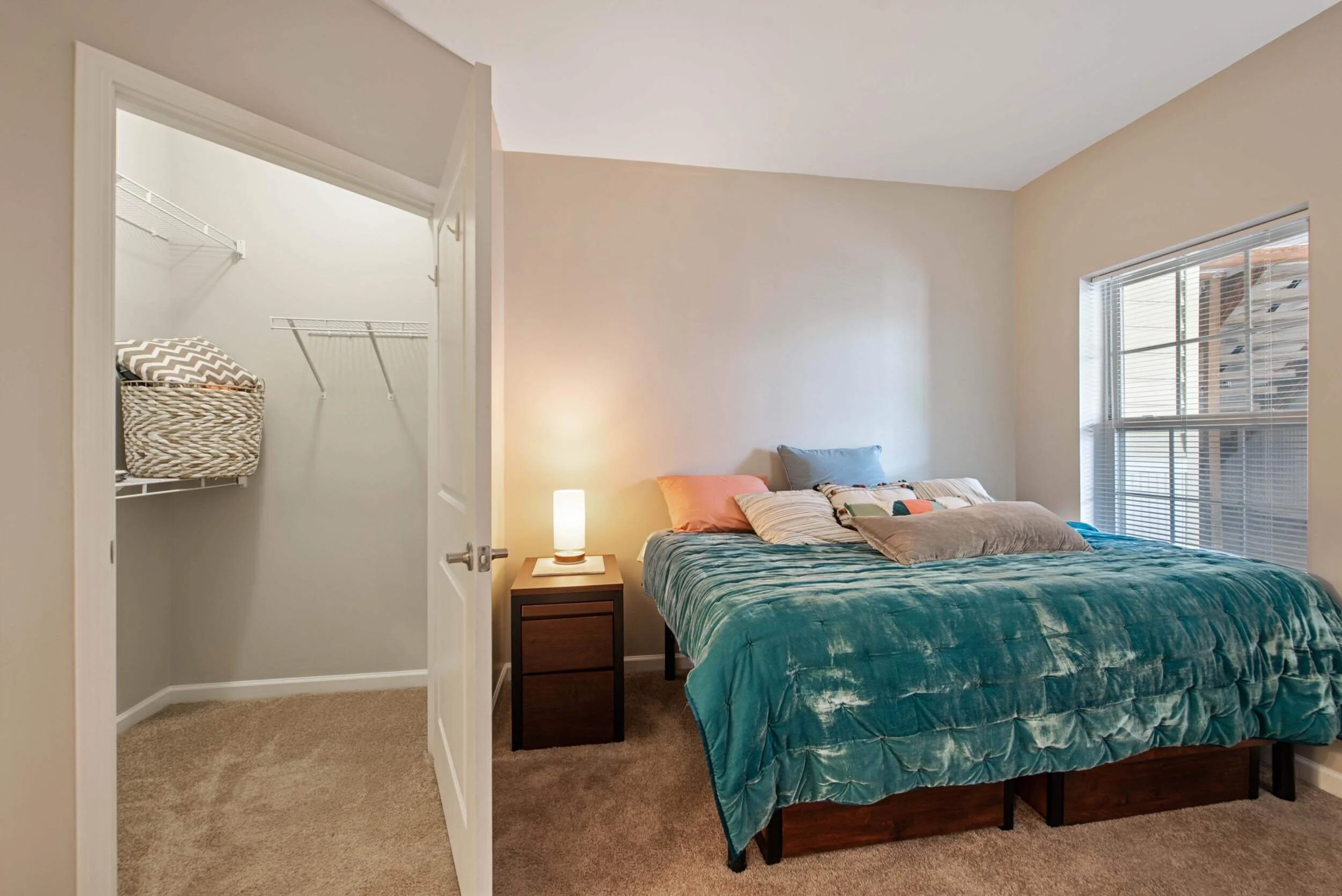 Gallery | Off-Campus Apartments — University Edge Cincinnati