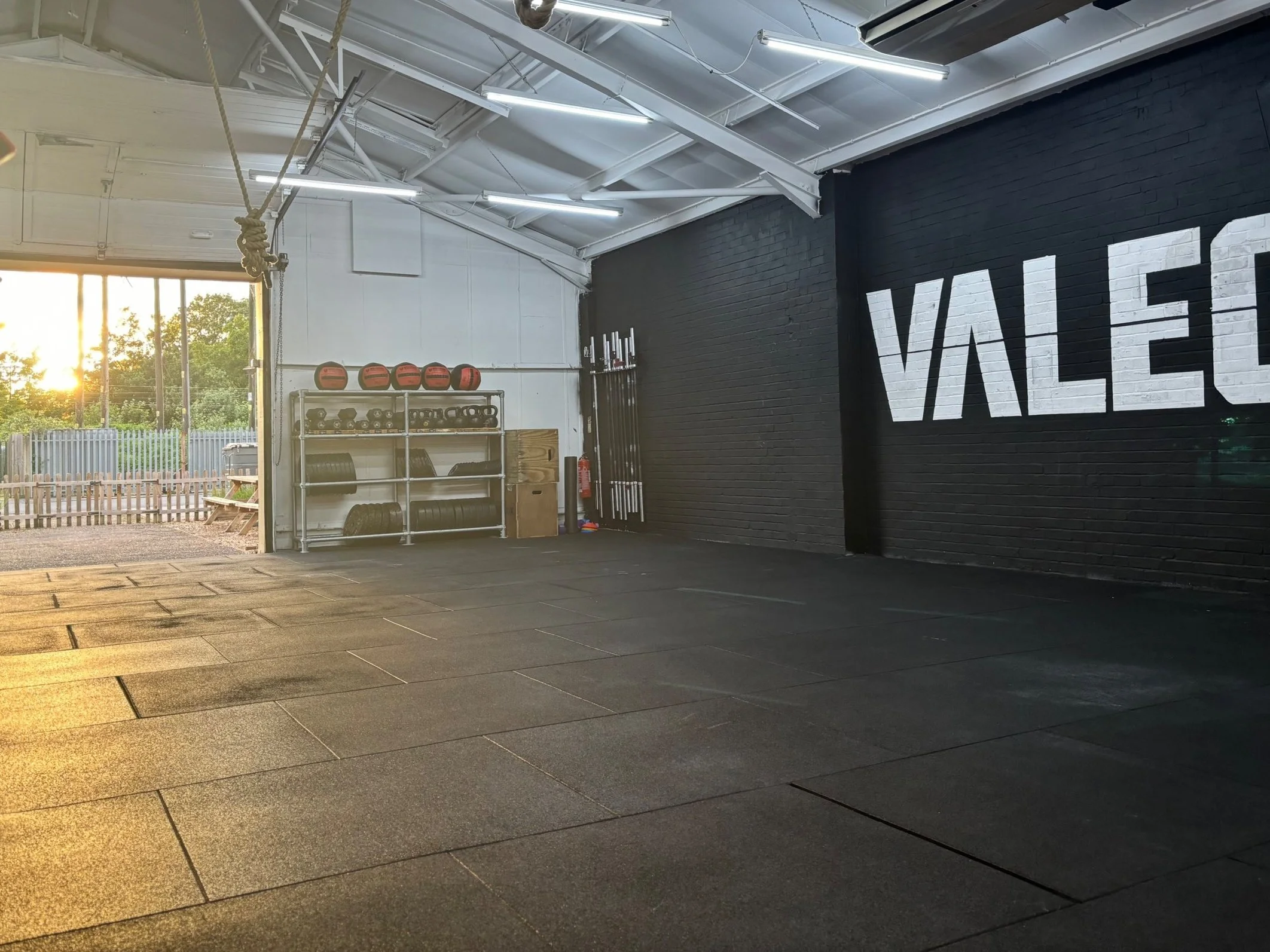 VALEO ATHLETIC
