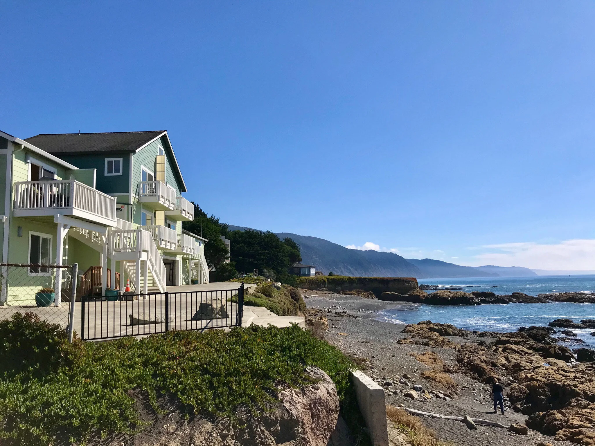 The Tides Inn — Discover Southern Humboldt