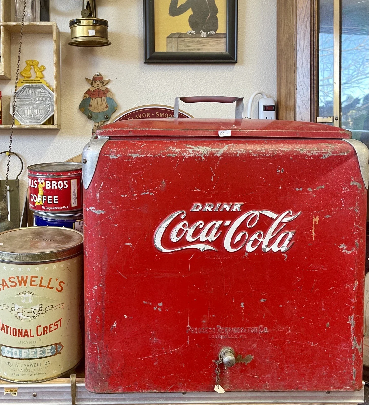 Old Stuff Antiques & Collectibles | Discover Southern Humboldt
