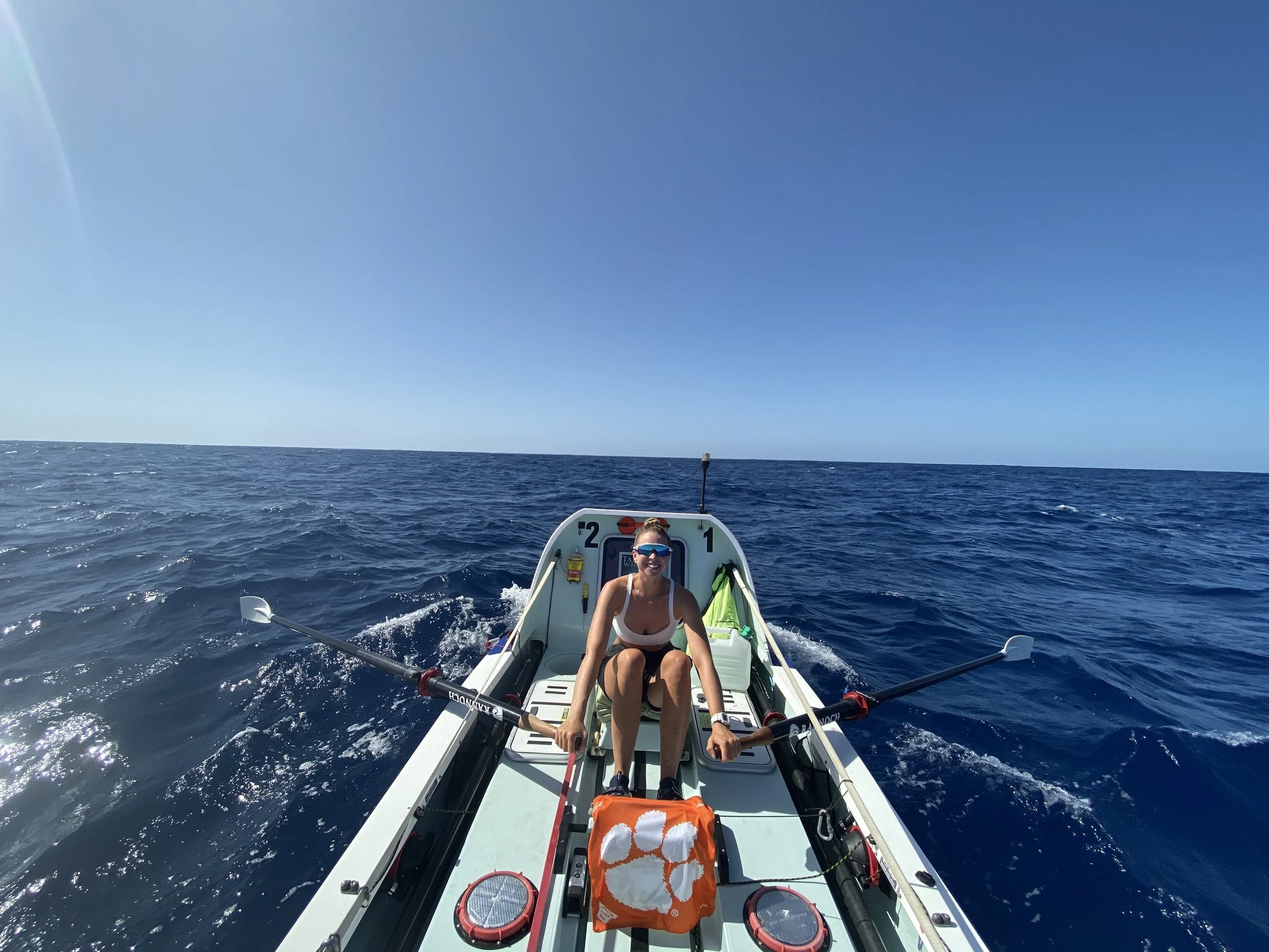 Two Months At Sea In A Rowboat: From Cali to Hawaii With United Row ...