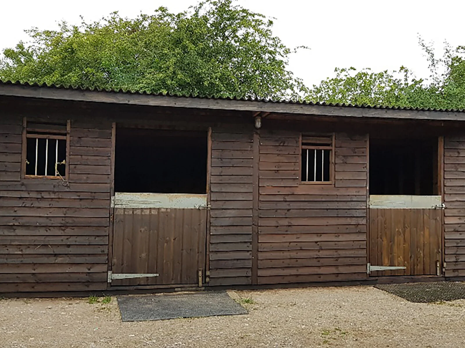 DIY Livery near Cheltenham — Manor Farm Gloucestershire