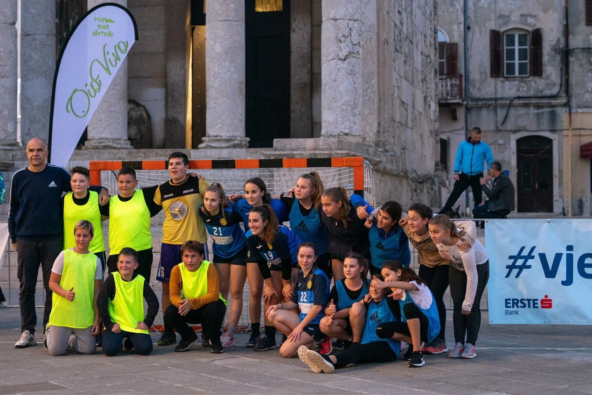 Cheering for the “Arena” Women's Handball Club — SPREND