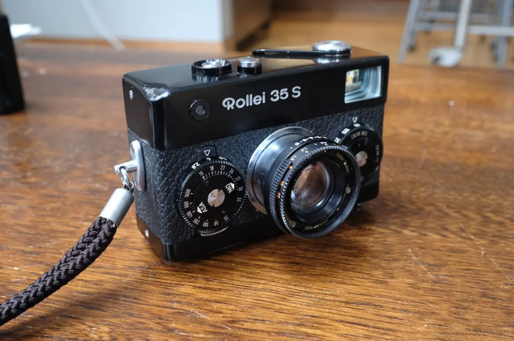 6 Best Pocket Sized Film Cameras to Take on the Go 2025 — Nice Notes