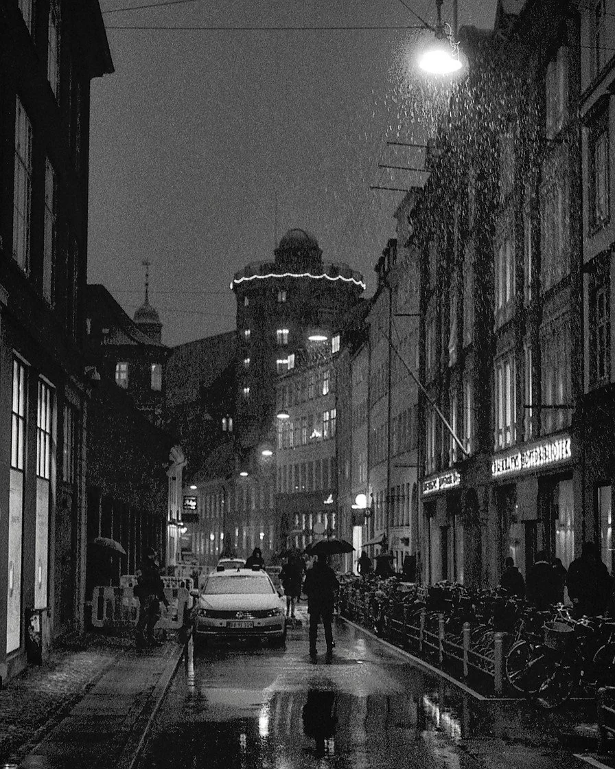 5 35mm Film Stocks Perfect for Night Photography — Nice Notes