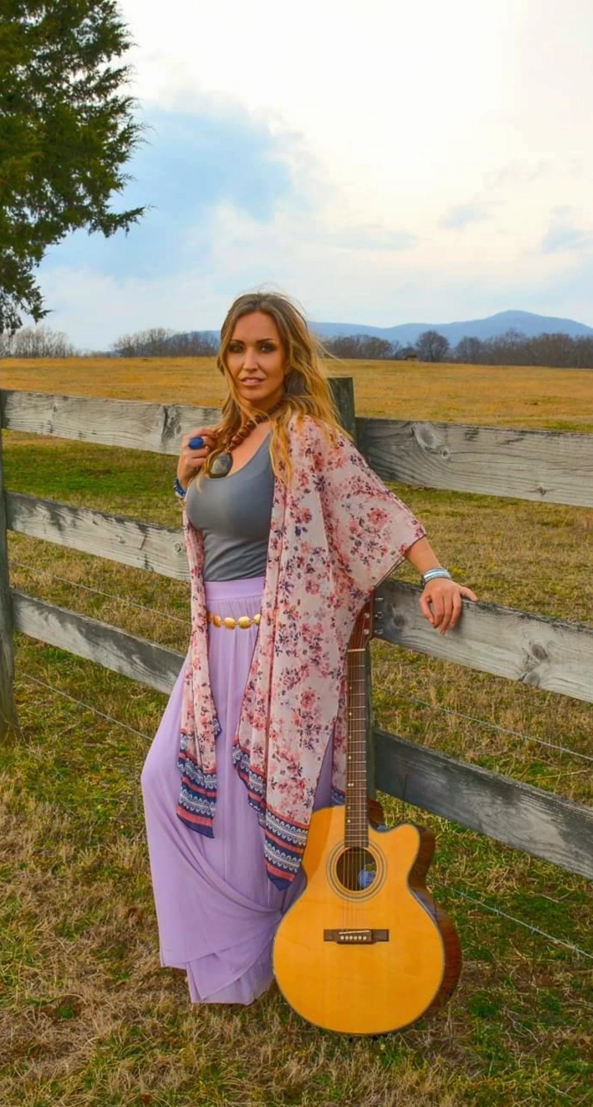 Singer-Songwriter Lee Newton Discovers the ‘Strength of a Woman ...