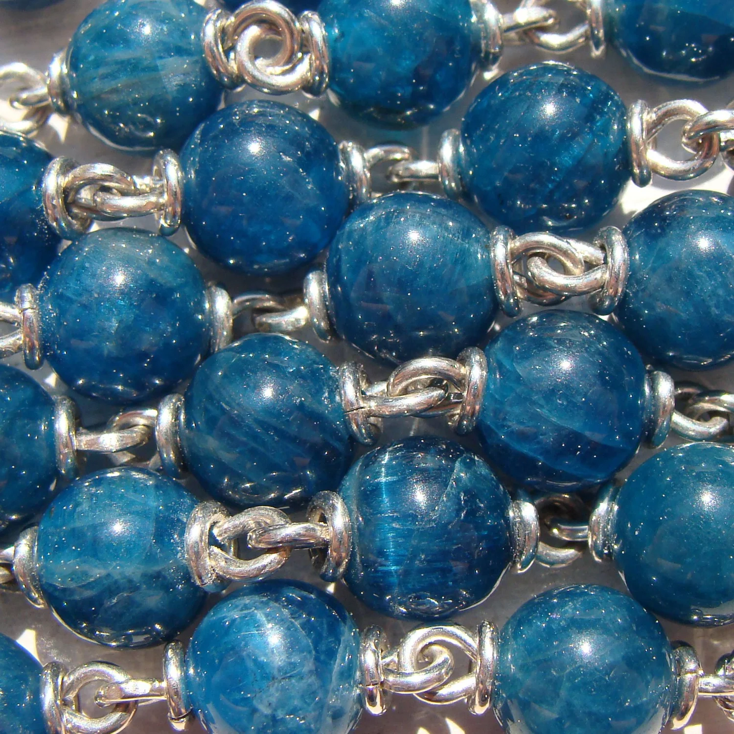 Wiring: Making Simple Loops — Meinssen Handmade Rosaries