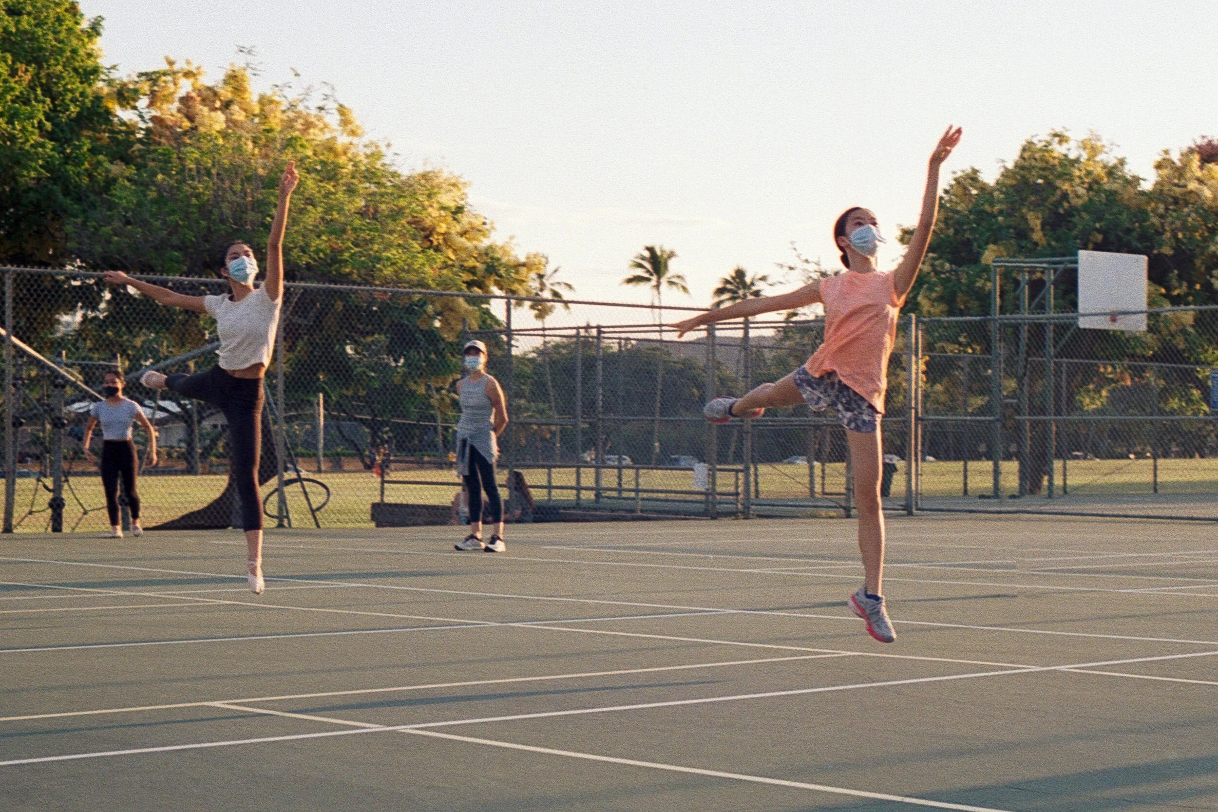 Ballet in the Park: Outdoor Hawaii Ballet Class on Portra 800 | 35mm ...