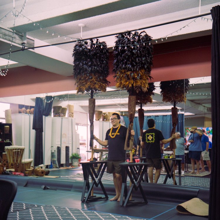 Making of Hawaiian Feather Kahili | Kodak Portra 800 — LISA K CHO