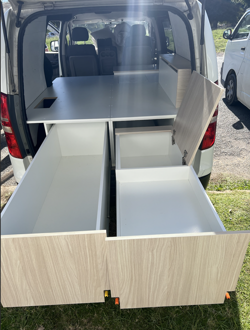 Hyundai iLoad — VanLife DIY Fitouts
