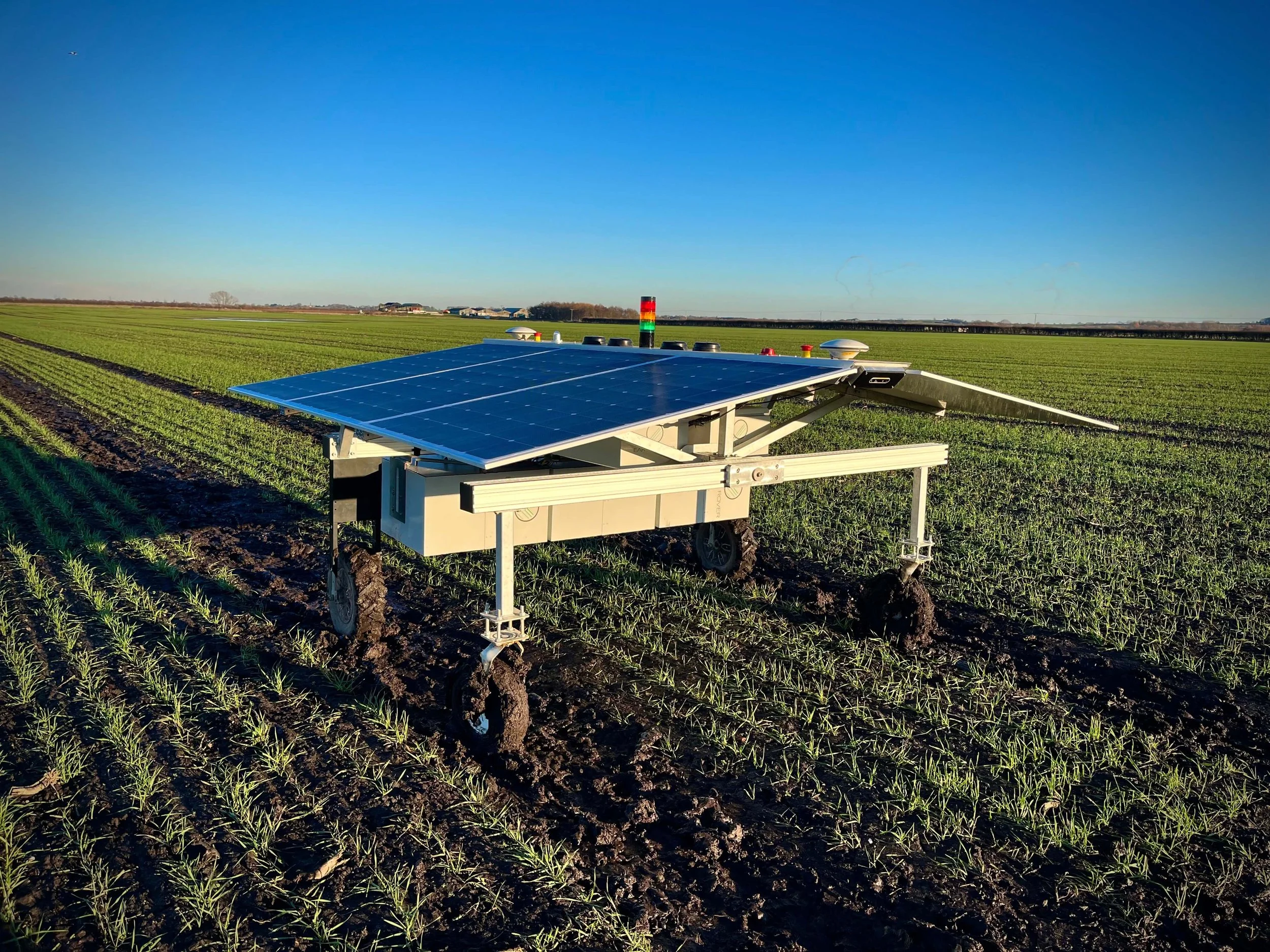 Earth Rover | Weed Control & Scouting Robotic Solutions for Farmers