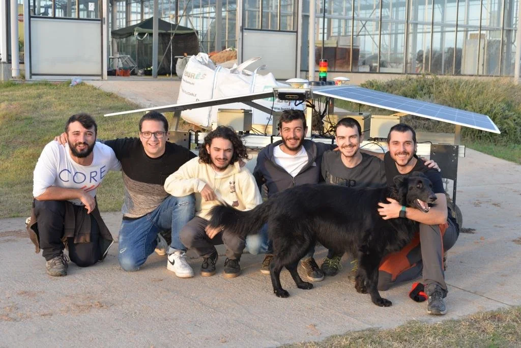 About — Earth Rover