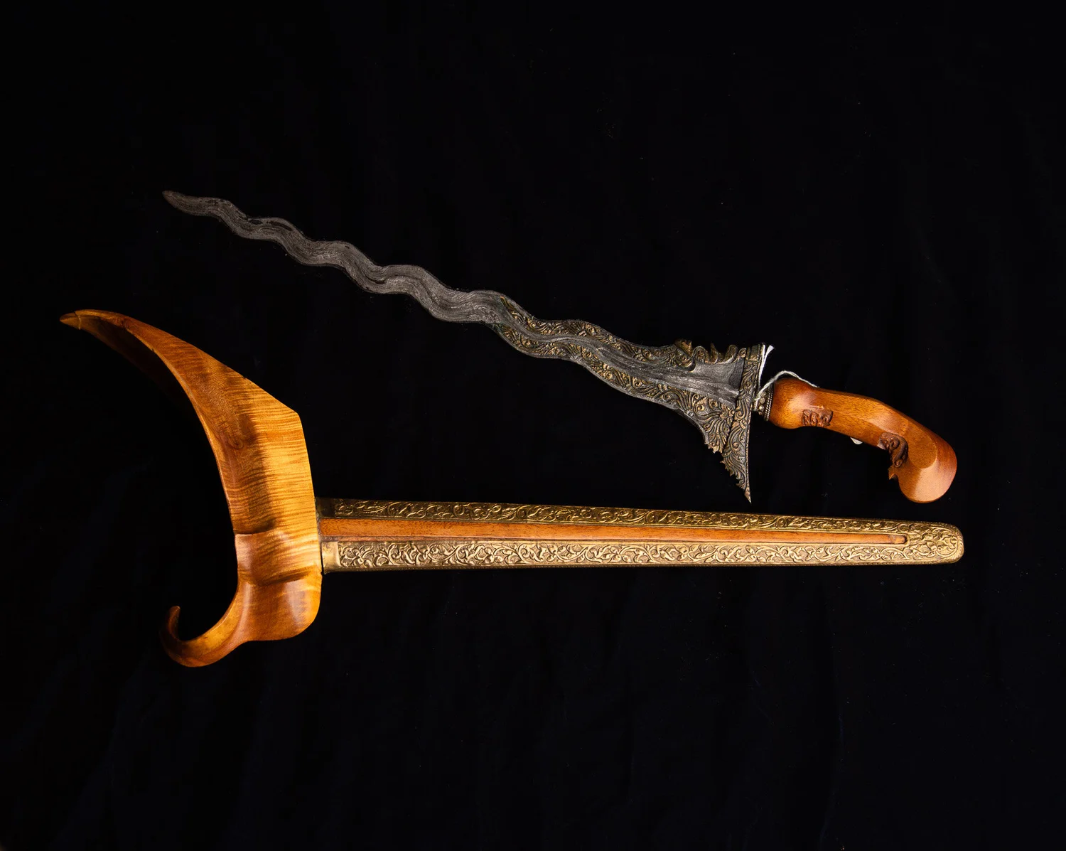 Antique Wood Handled Hunting Knife — Old West Collector