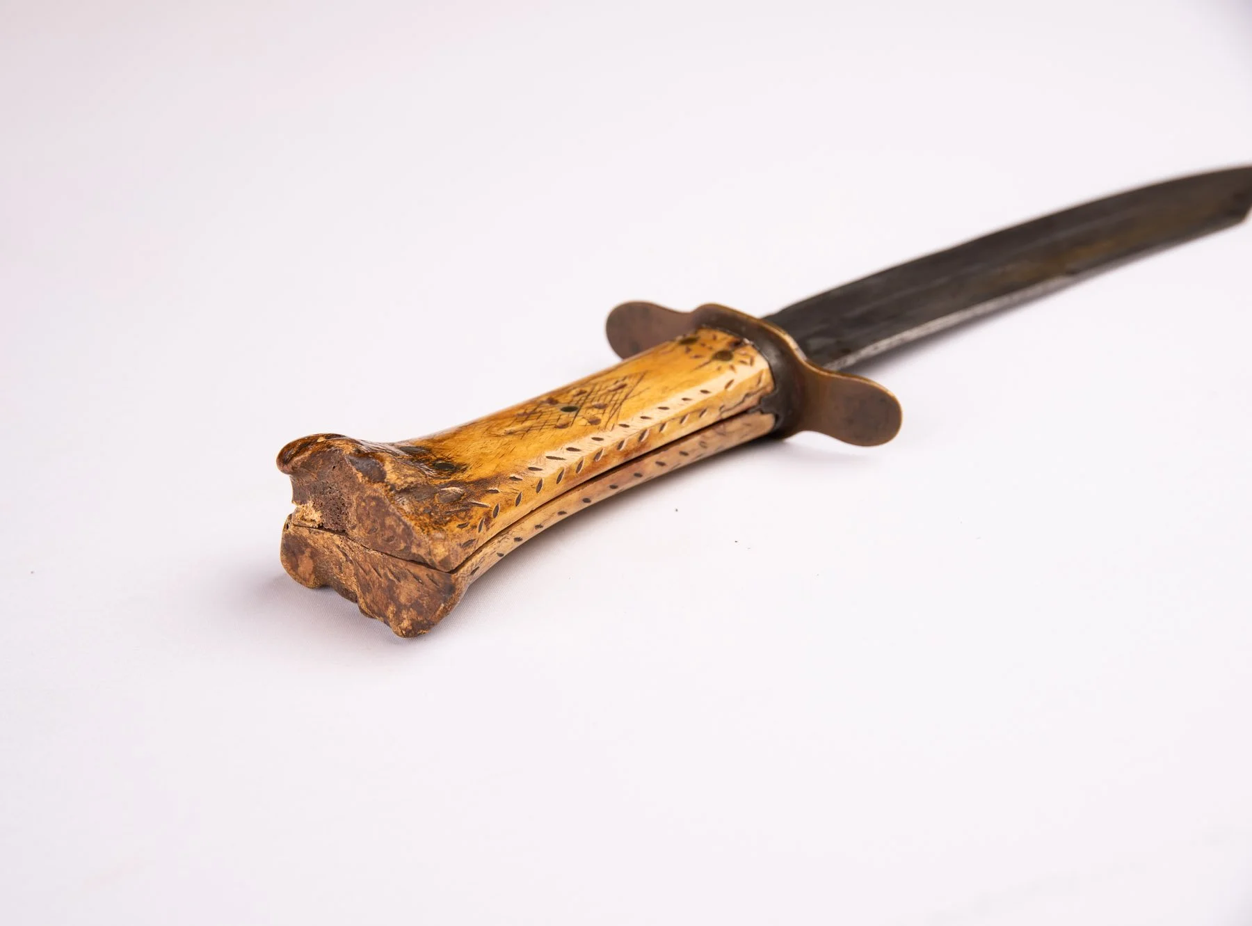 American Primitive Bone-Handled Knife — Old West Collector