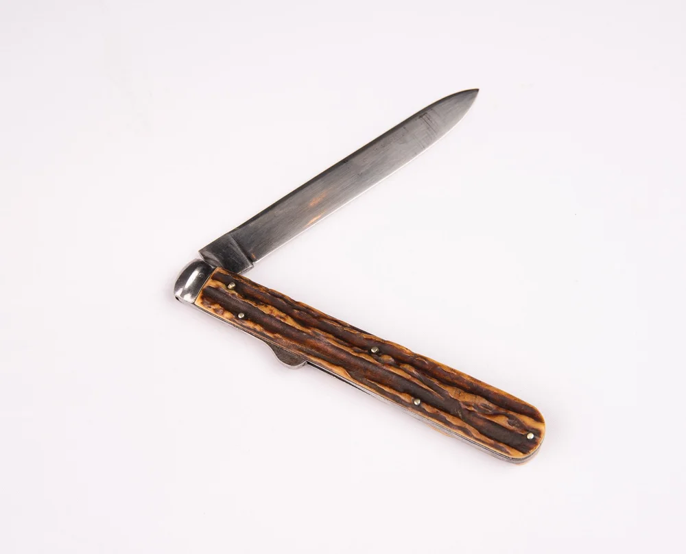 Unmarked Sheffield Folder w/ Silver F#K365 — Old West Collector