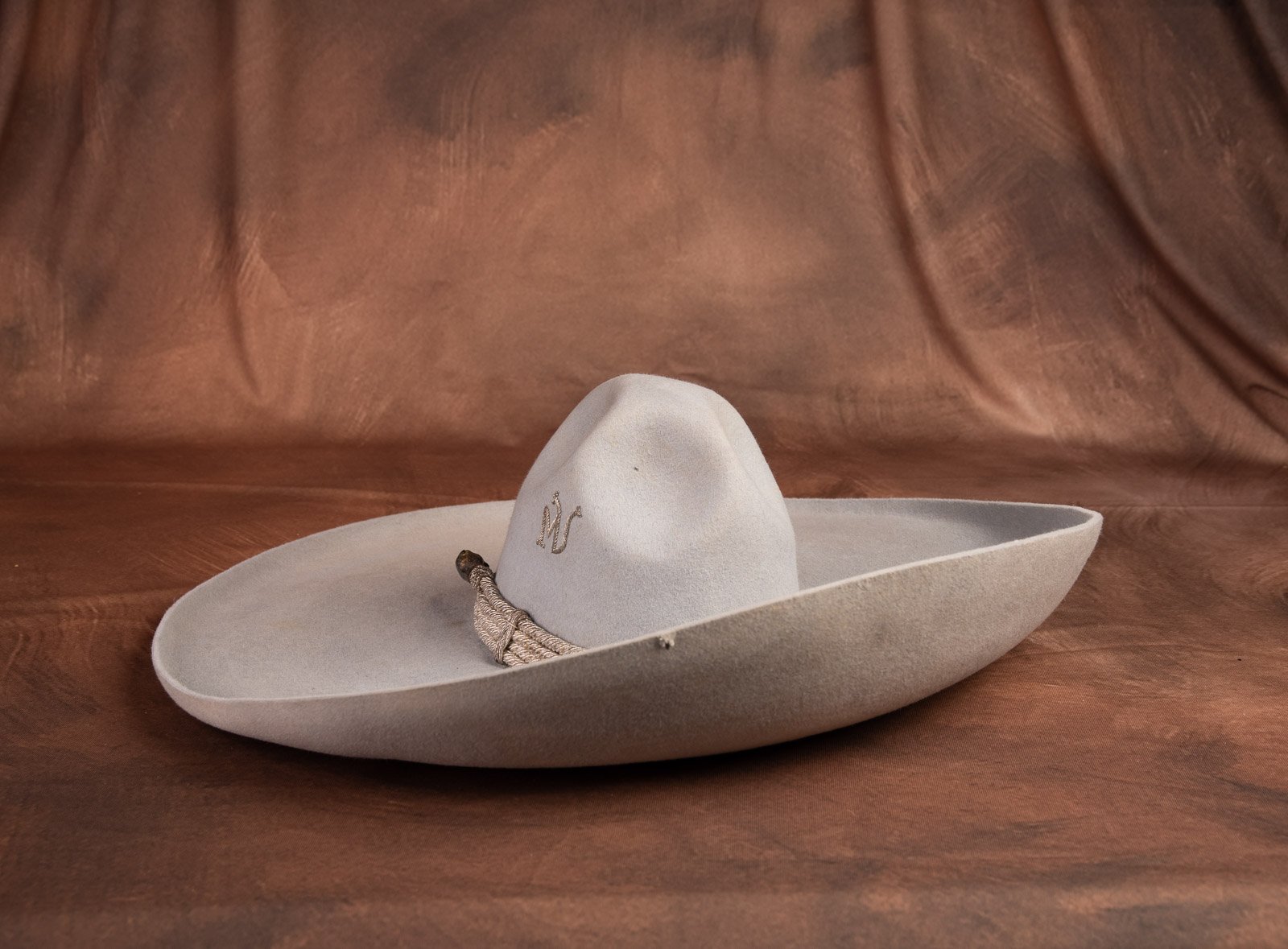 White Charro Style Vintage Sombrero — Old West Collector