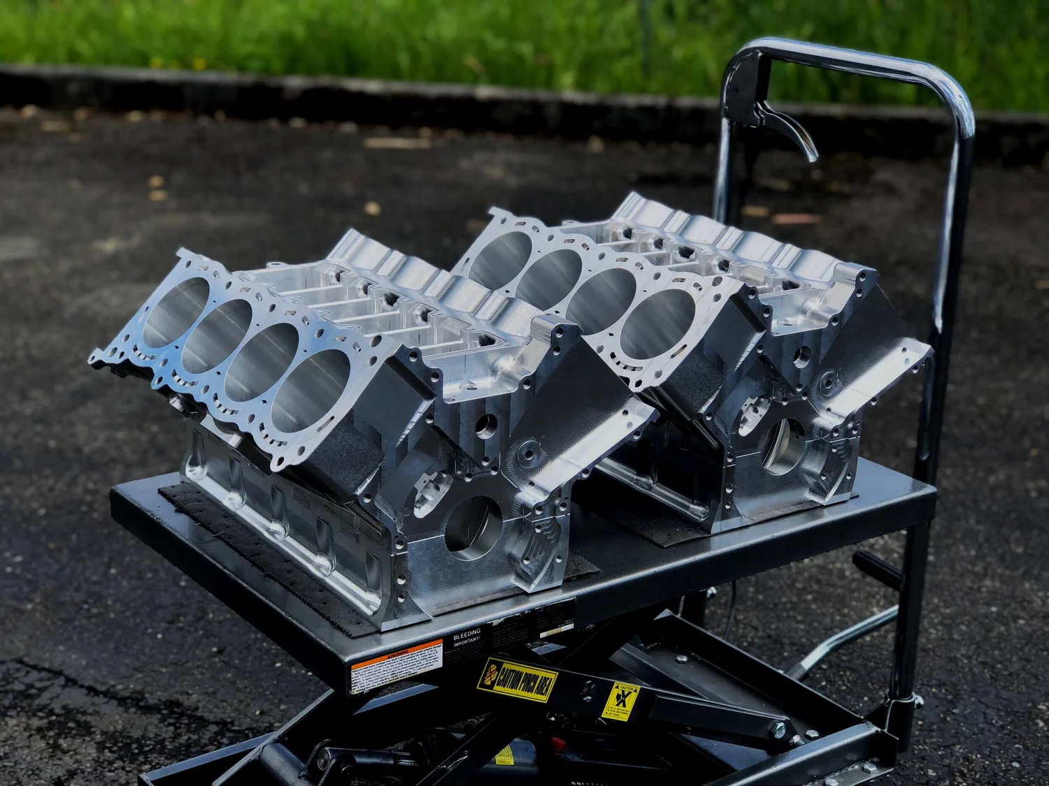 Specs | Monobloc Hayabusa V8 - JFC Racing