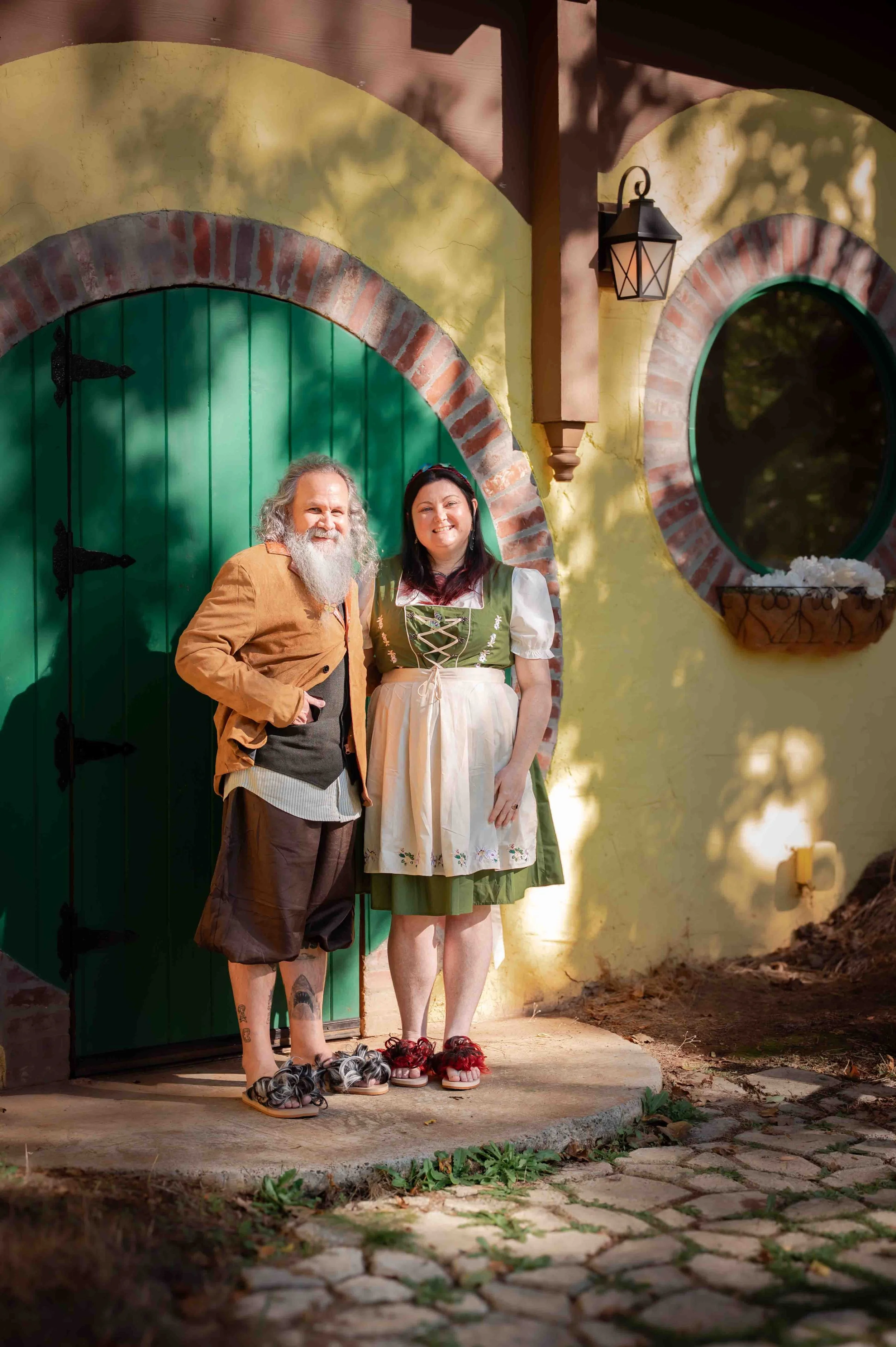 10th Anniversary Hobbit Session | Salem, Oregon — J + Six Photography