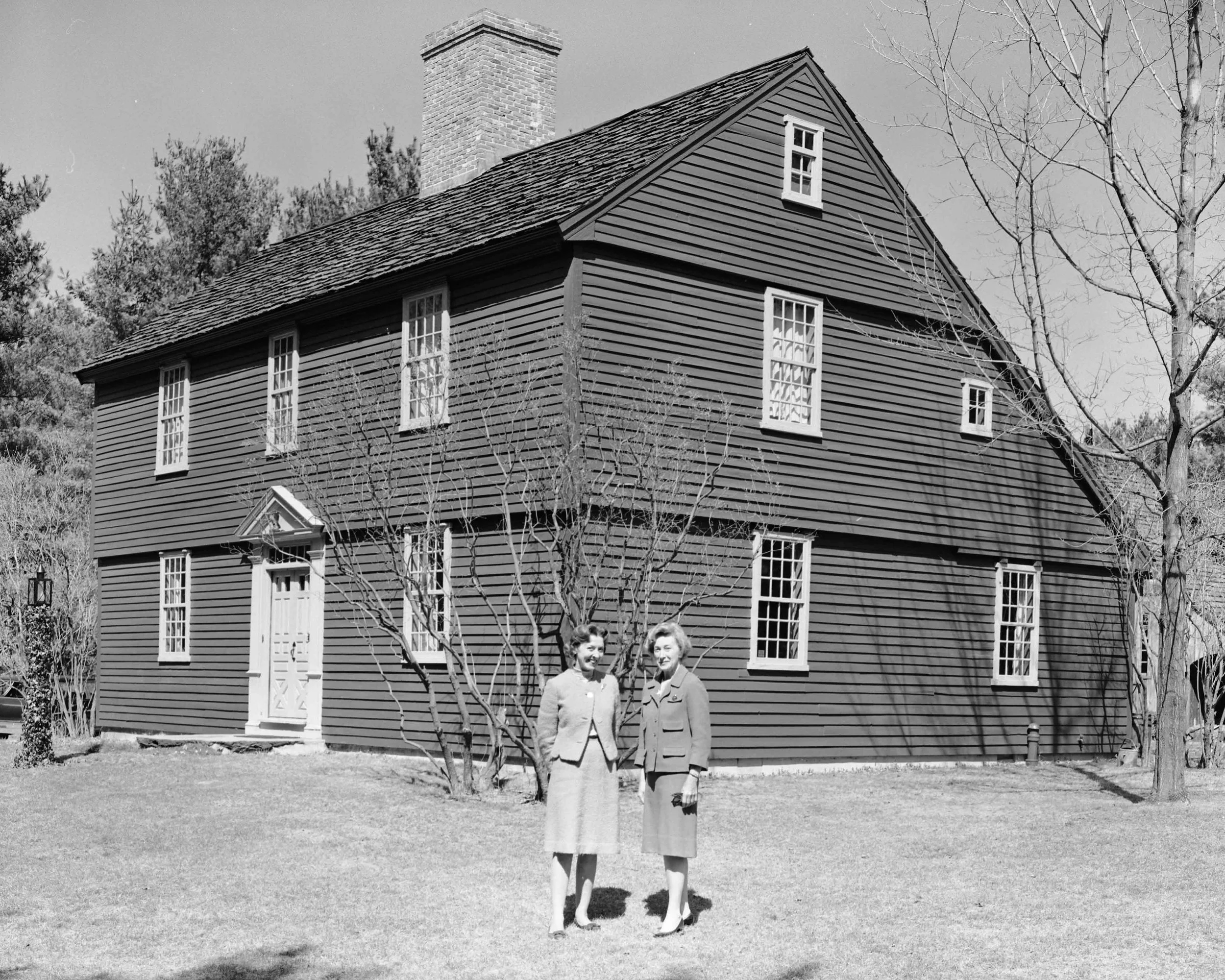 Colonial Style Homes - A Timeless American Architectural Tradition ...