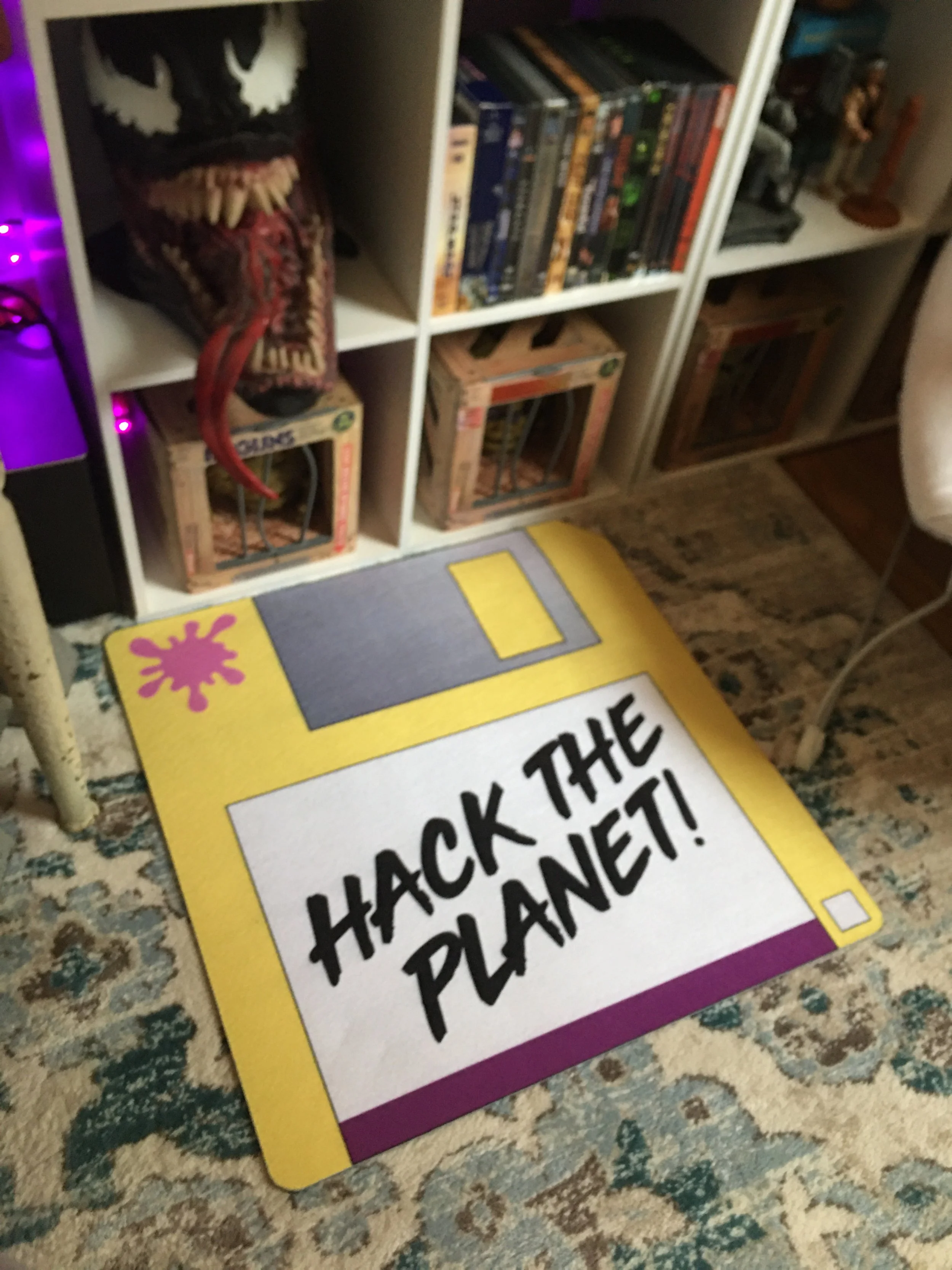 STORE — PHANTOM PHREAK.COM