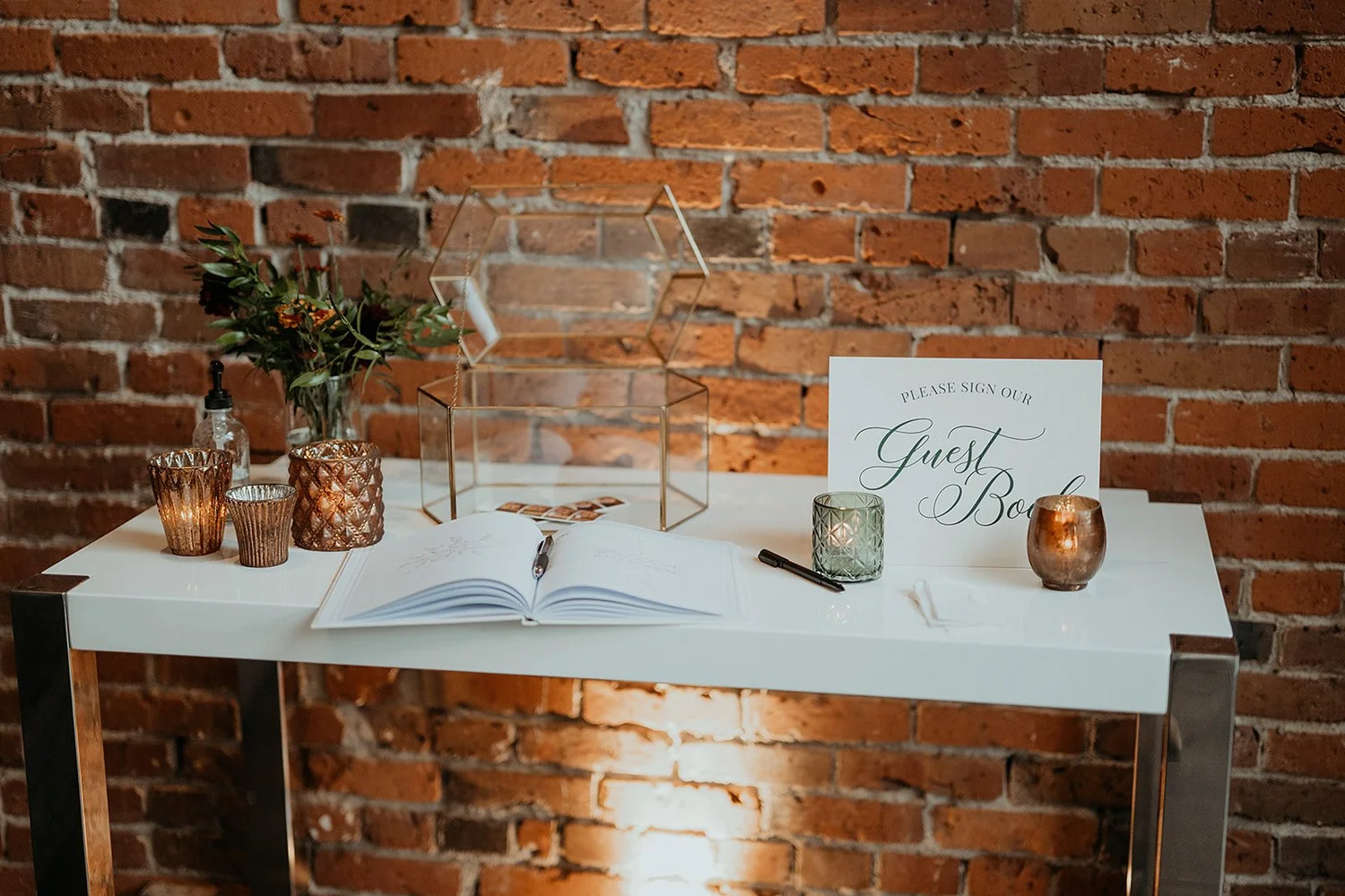 A NOLA-inspired fall wedding at Axis Pioneer Square — The Bubbly Soirée ...