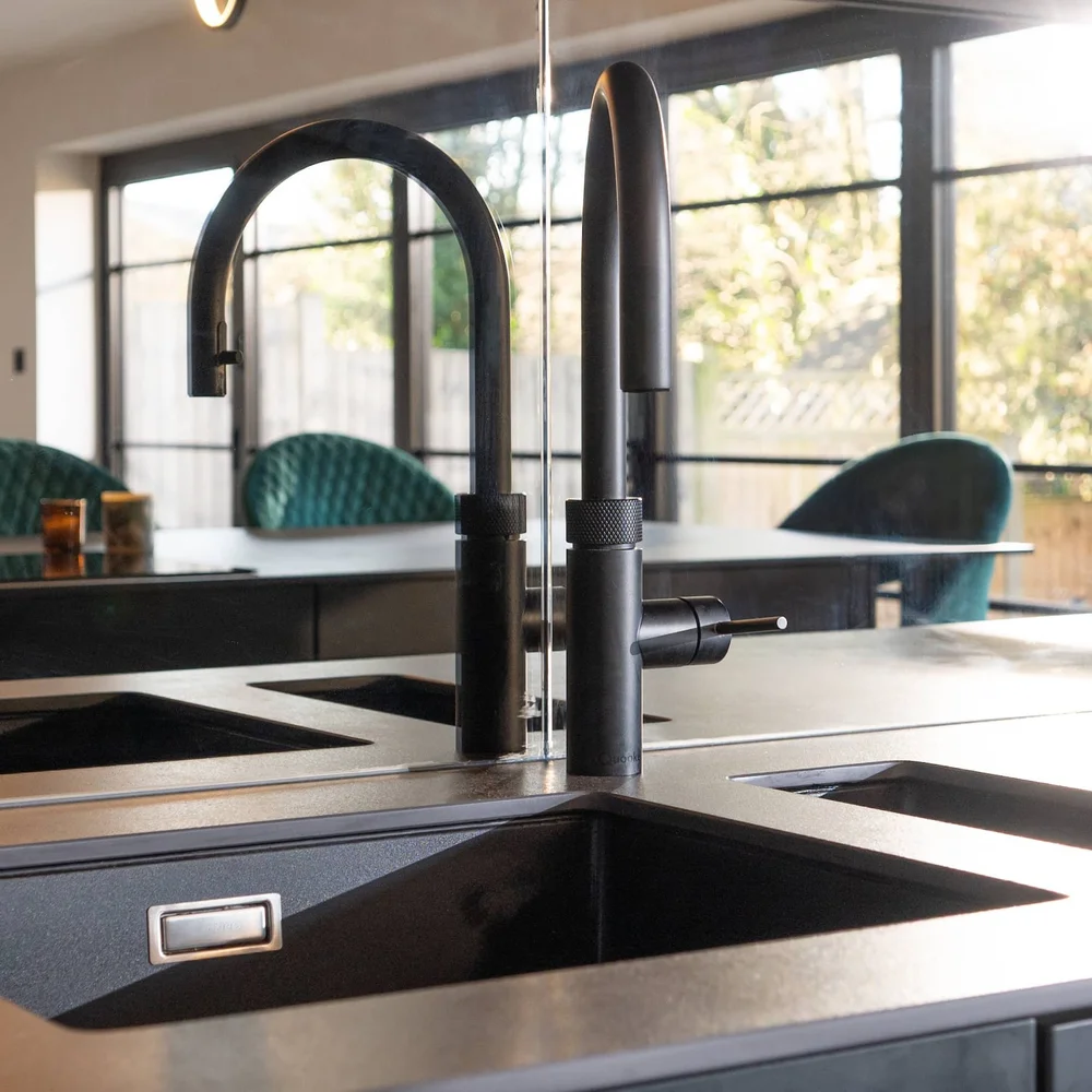 Modern & Contemporary Kitchens | St Albans, Wokingham, Windlesham ...