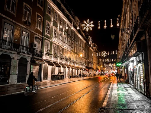 Lisbon in December: A Holiday Walk in an Enchanting City — Travel Bug Tonic