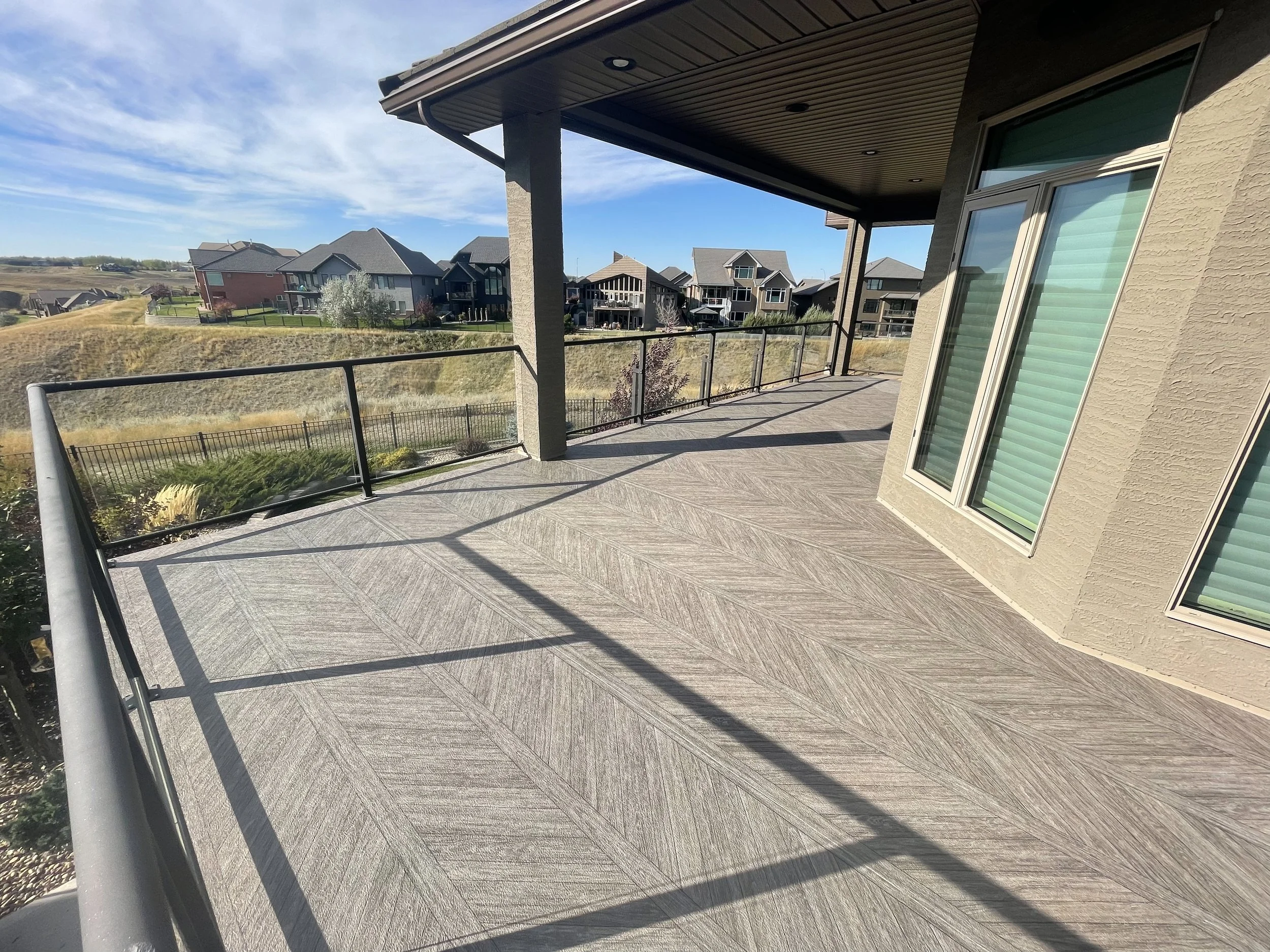 Vinyl Decking Professionals in Calgary and Medicine Hat — Railpro
