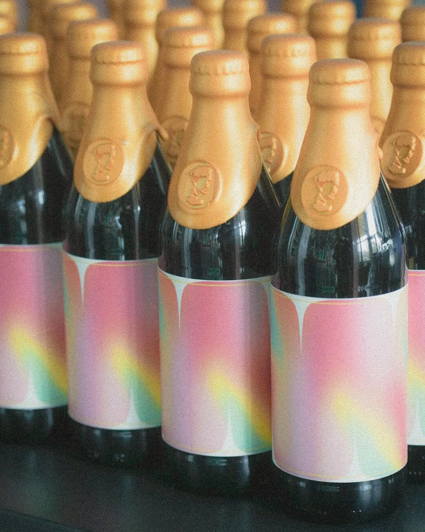 Here Today Brewery + Kitchen - Seattle Waterfront Brewery