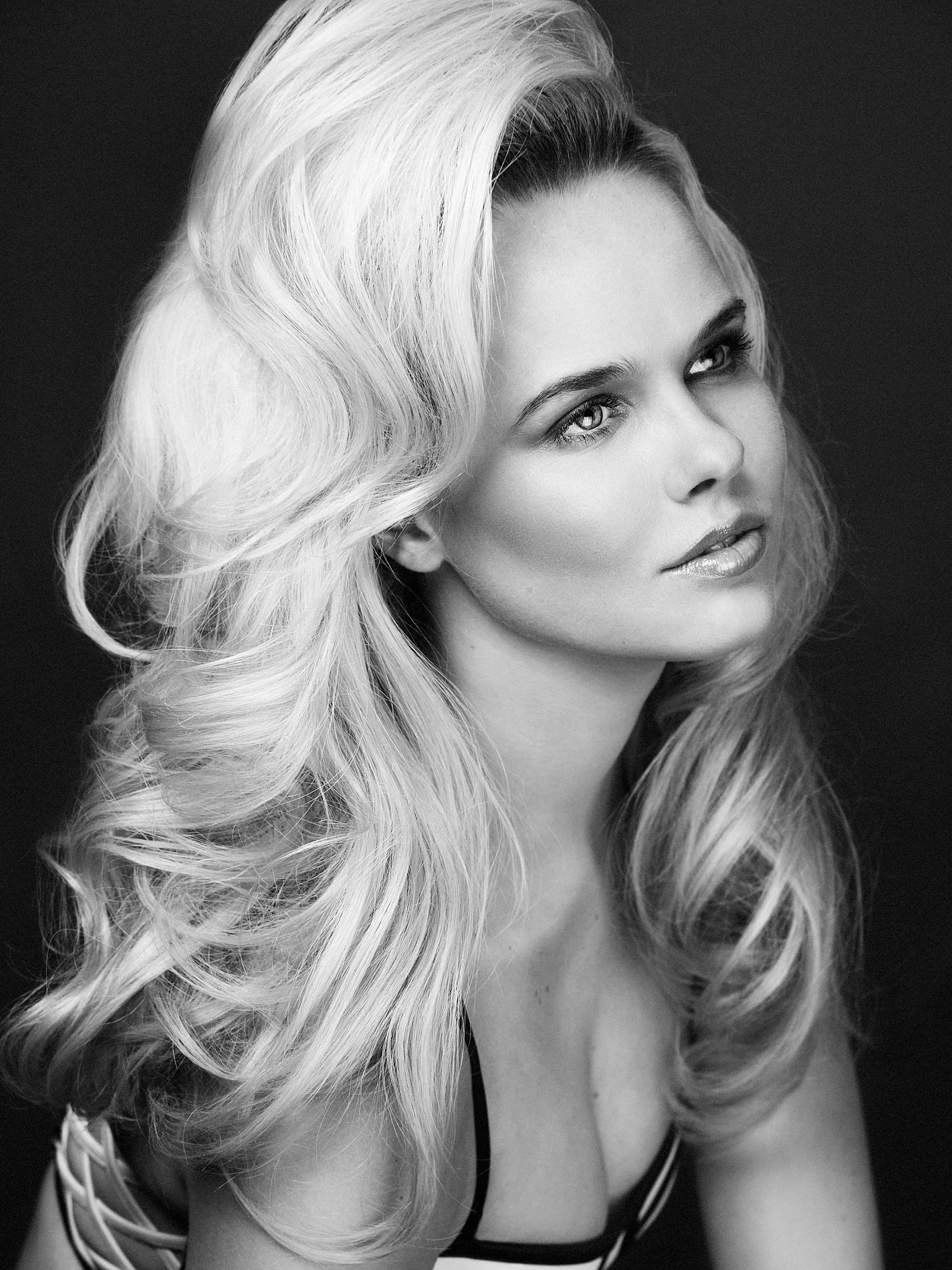 HAIR — Travis Curry