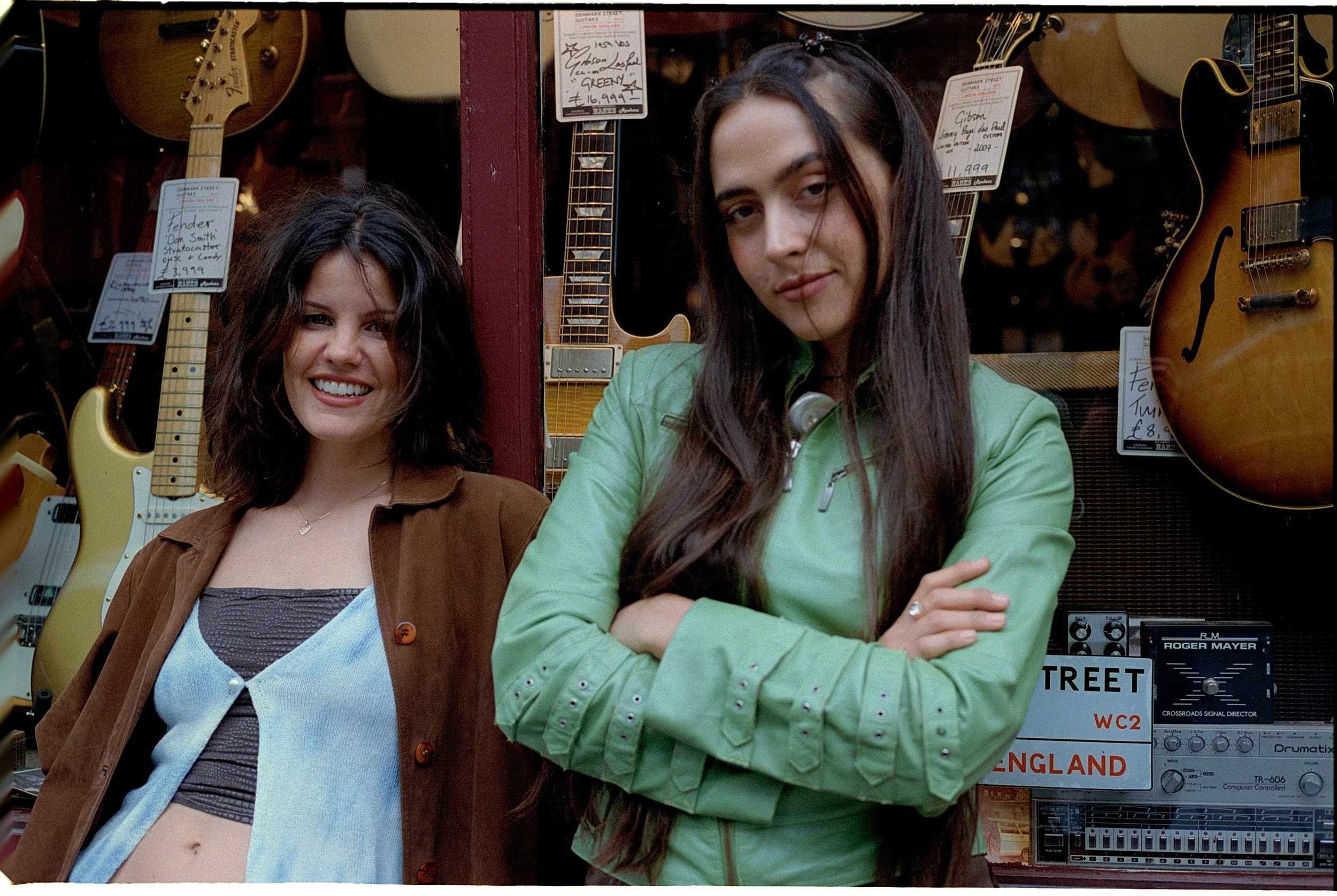 Hindsight… with Hinds — LAST BUS MAGAZINE