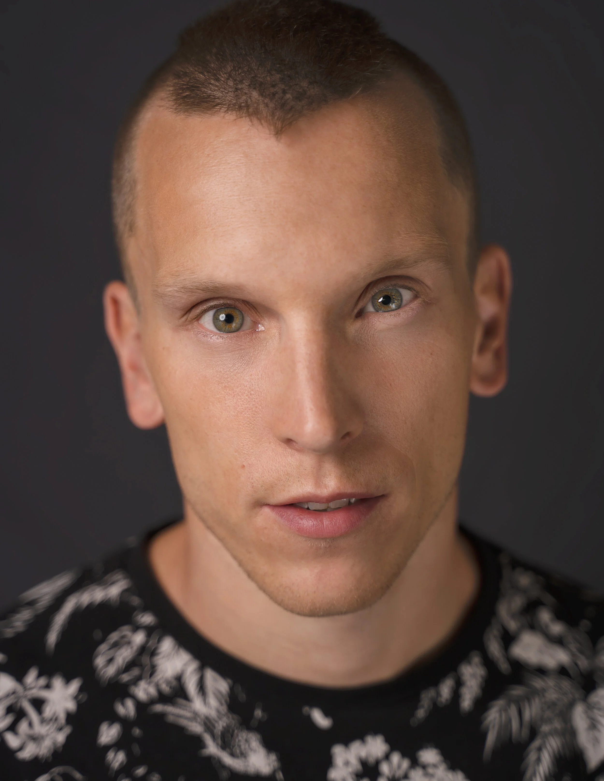 Headshots — Mirror and Shutter Photography