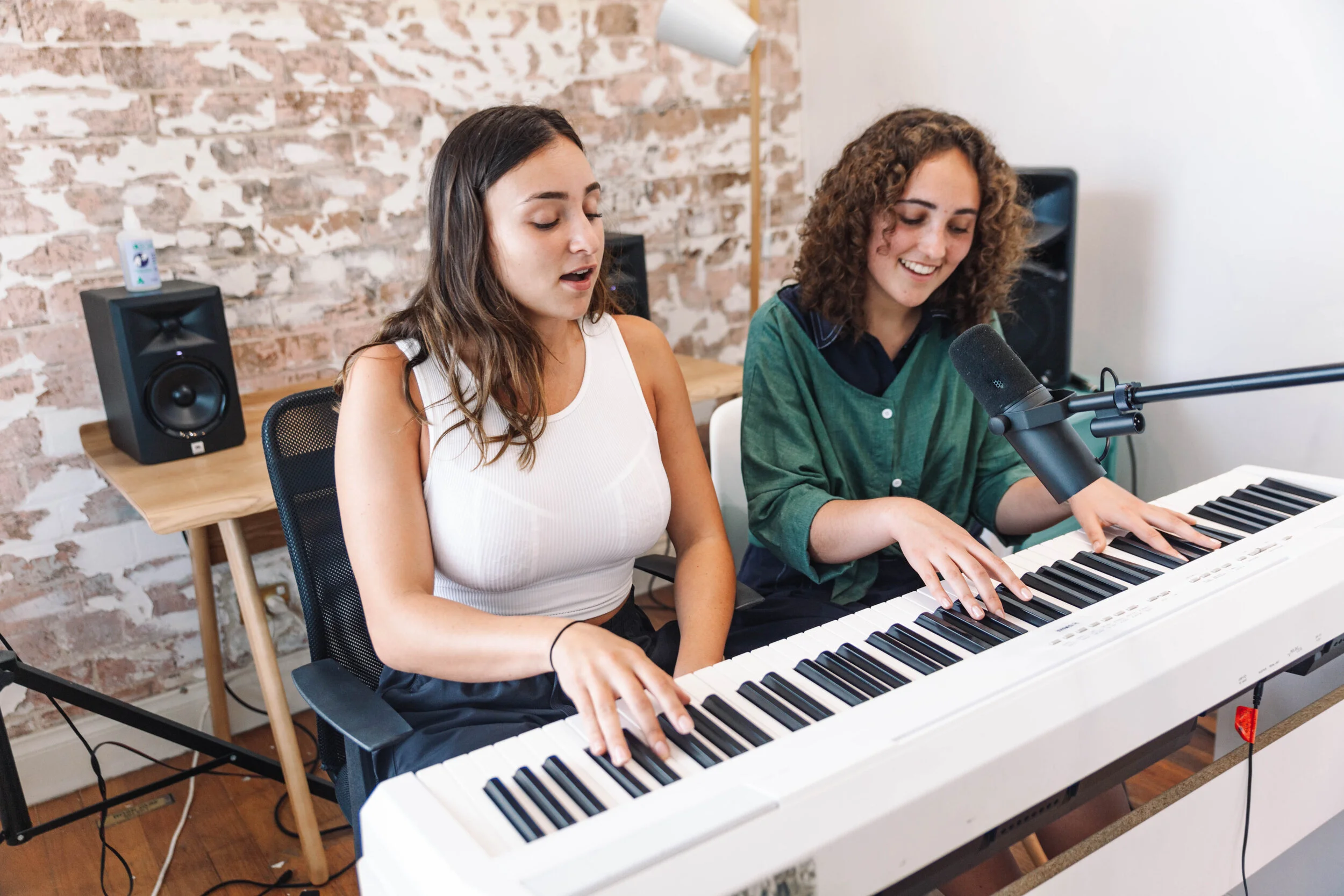 The Artist Studio Sydney — Award Winning Australian Songwriters ...