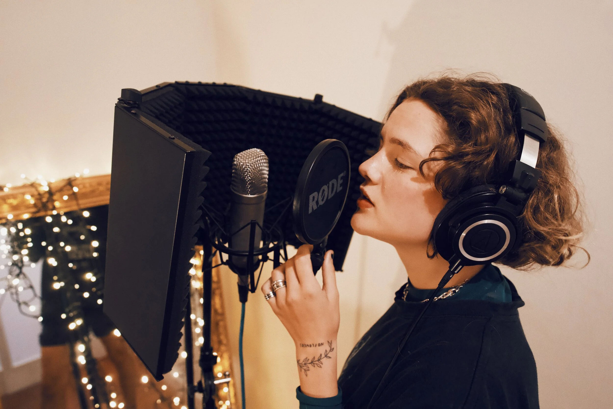 The Artist Studio Sydney — Songwriting & Voice Training Sydney