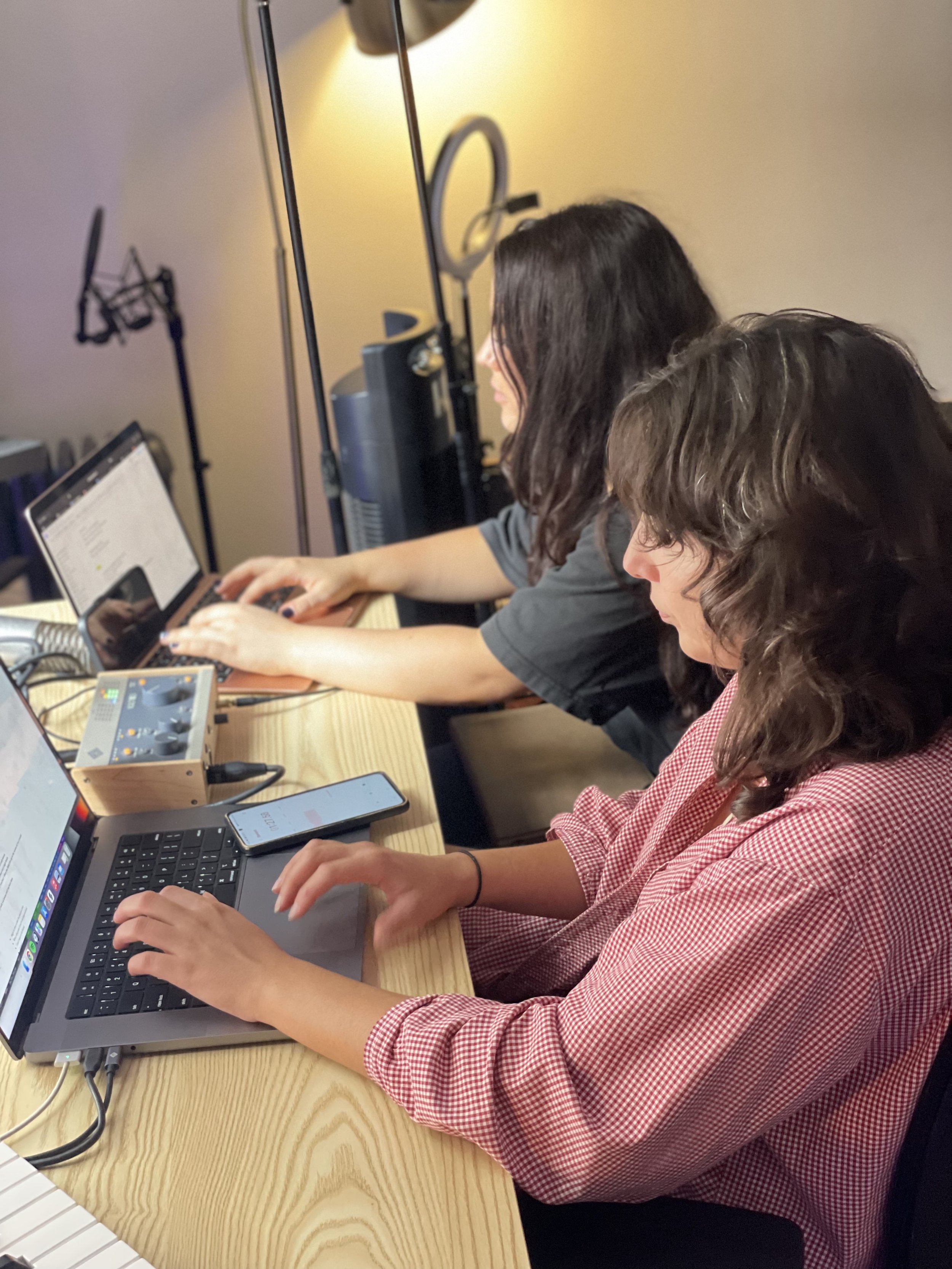 The Artist Studio Sydney — Award Winning Australian Songwriters ...