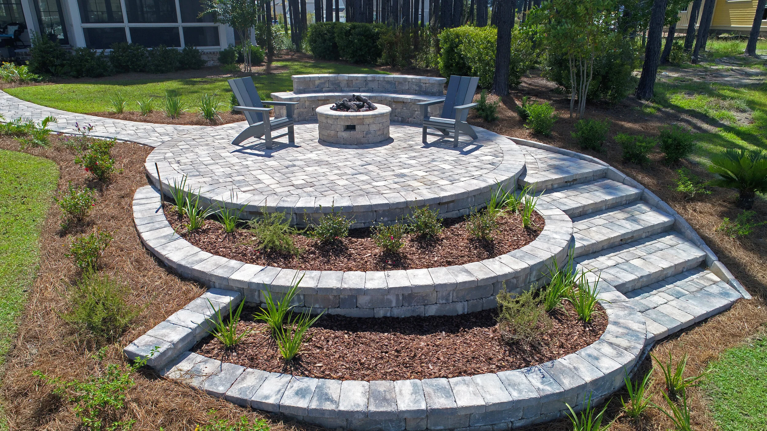American Paving Design | Pavers, Patios, Driveways, Outdoor Kitchens ...