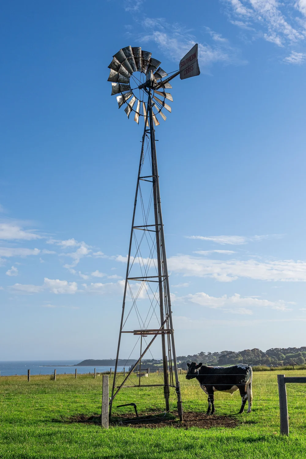 Windmill House - Mornington Peninsula Farmhouse | Borland Architecture ...