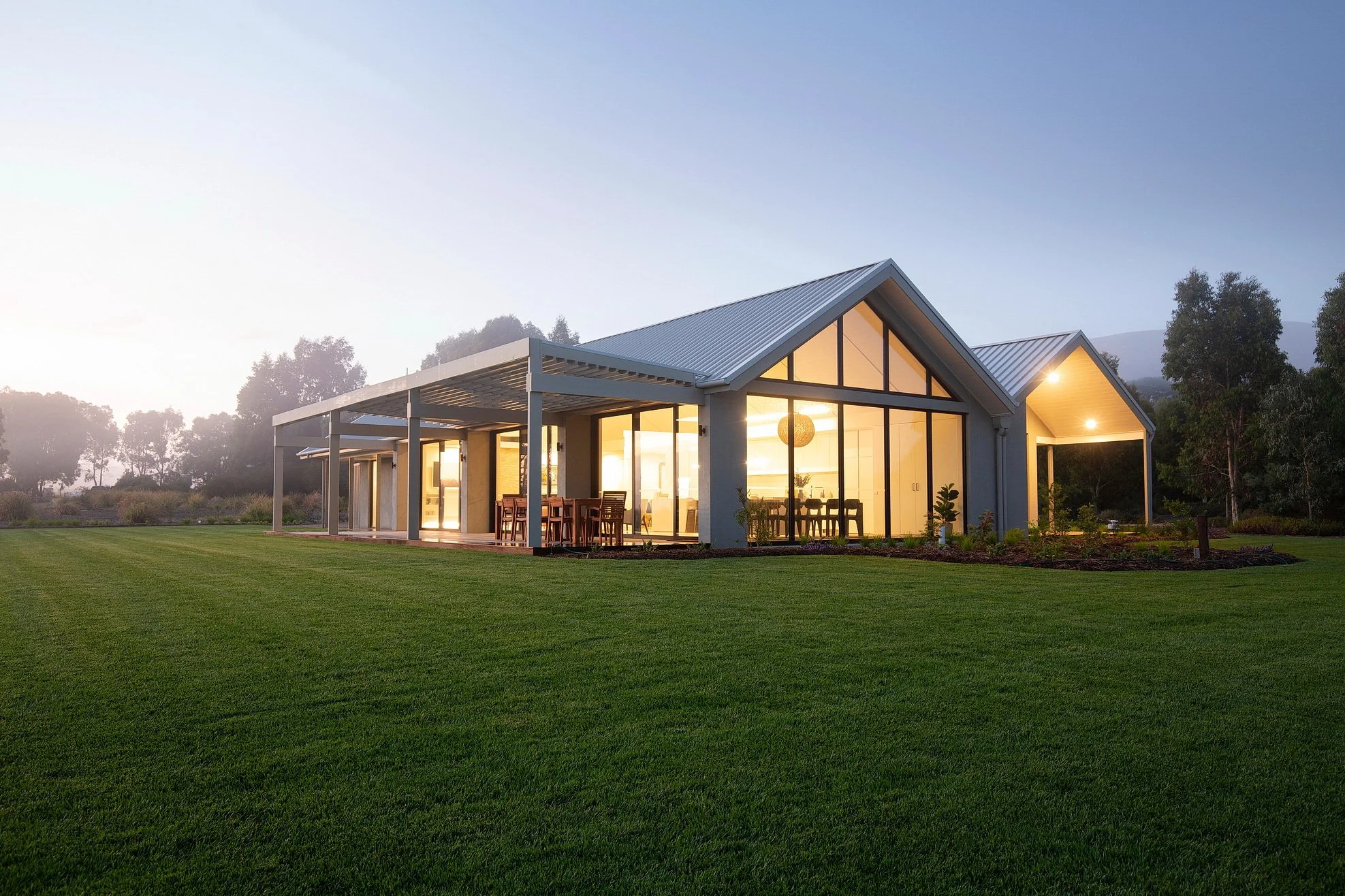 Polo House - Tranquil holiday home in Strath Creek | Borland ...