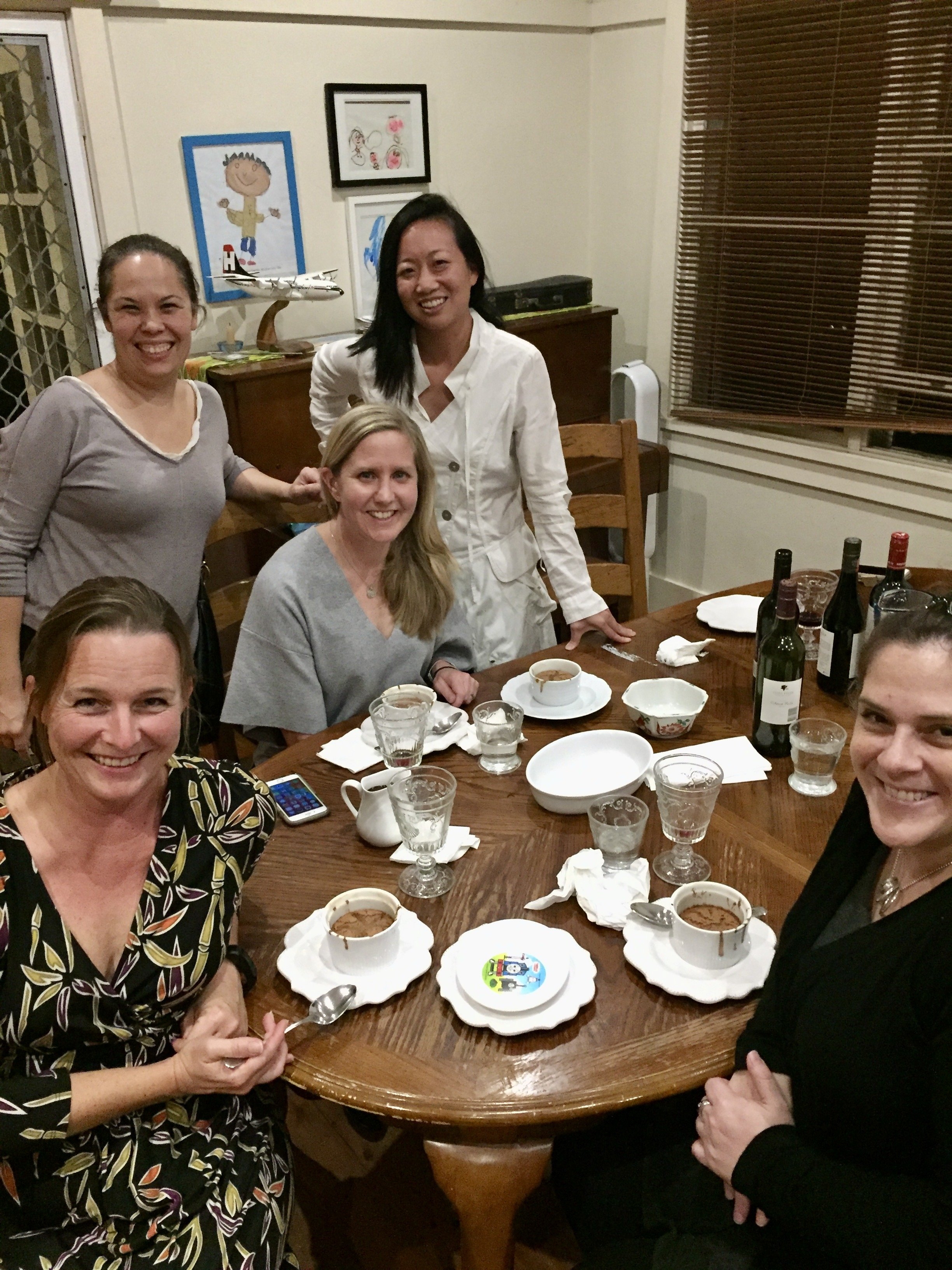 How to Build a Community in 4 Easy Ways | Full Time Lives