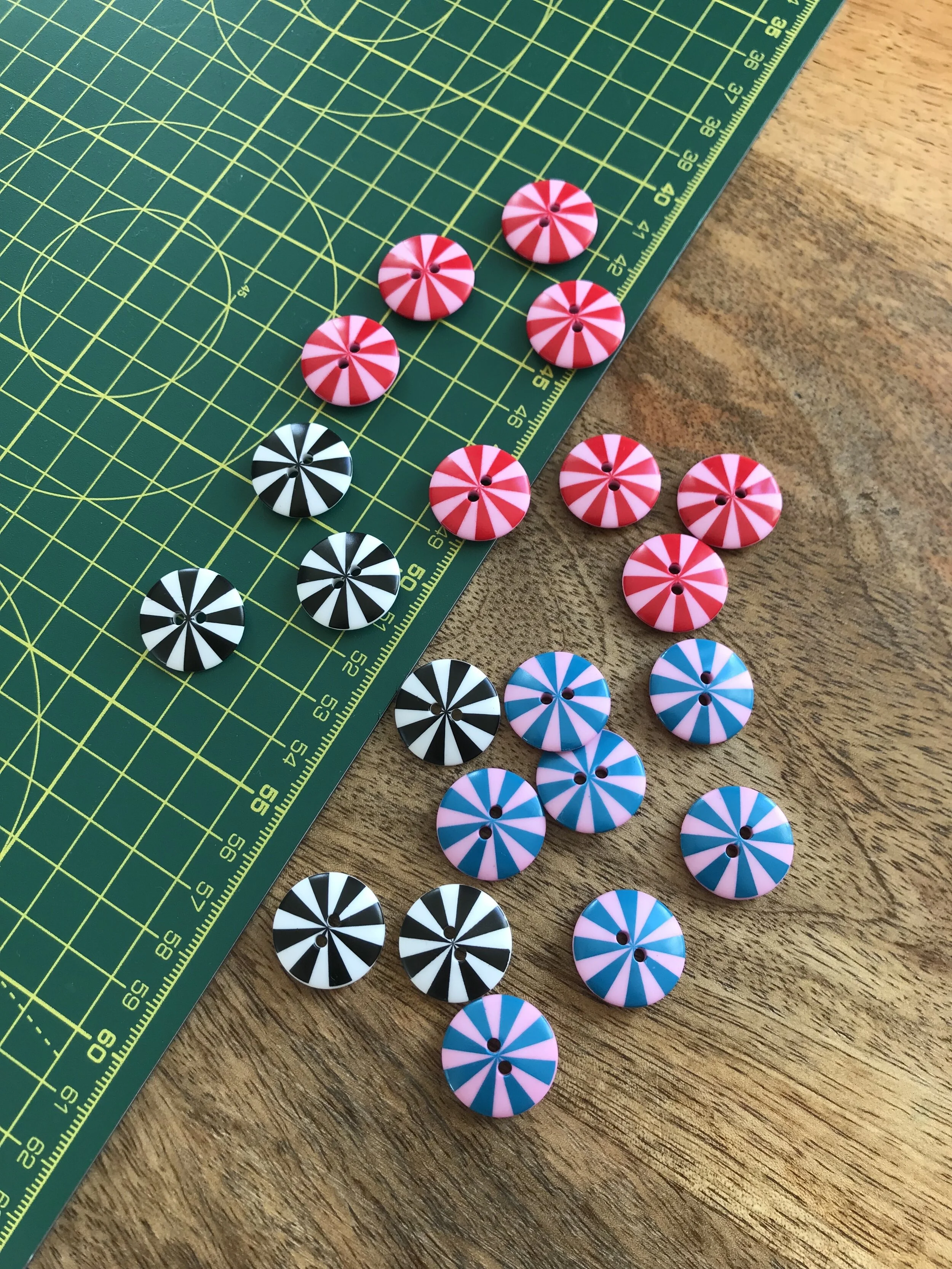 Paige Joanna x Pigeon Wishes Buttons - Pick 'n' Mix — HEY SEW SISTER