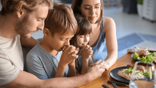 The Power of Family Worship and Prayer in the Summer — Living Word ...