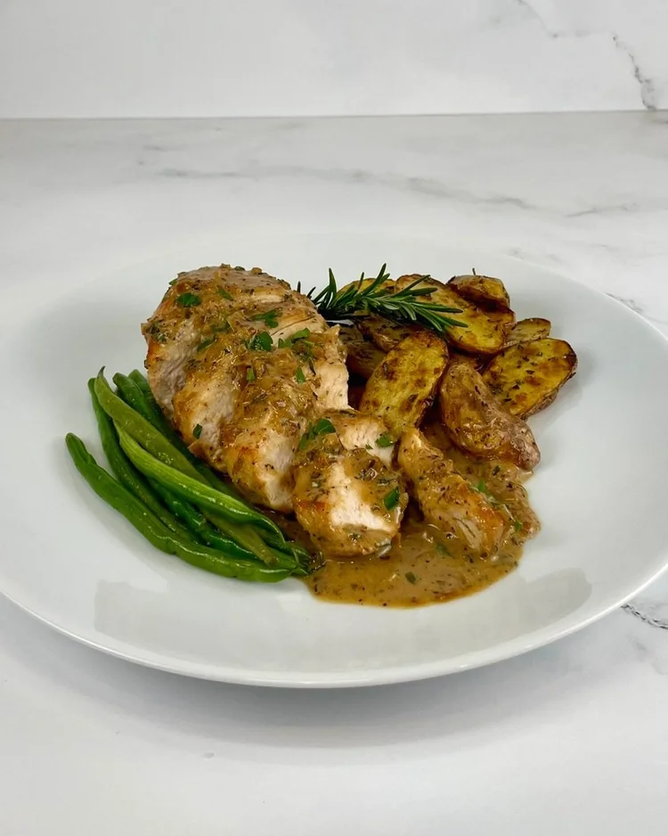 CHICKEN DIJON (POULET DIJONNAISE) - French recipe! — Prep My Recipe