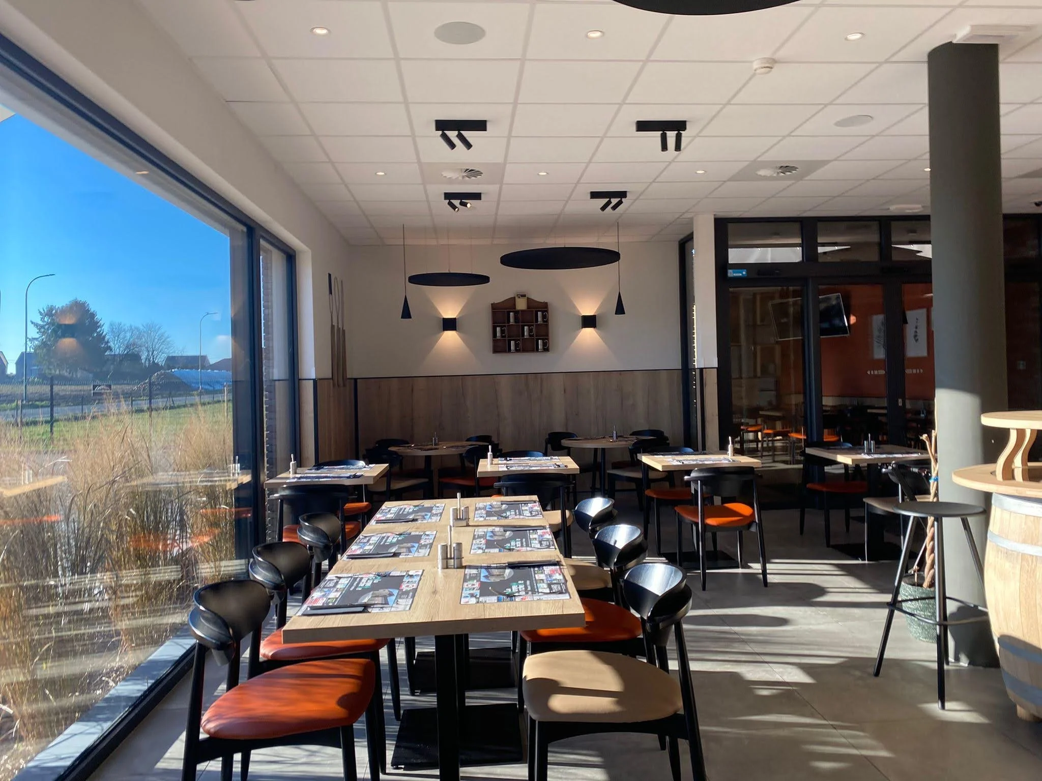 BRASSERIE — LA BONNE FOURCHETTE