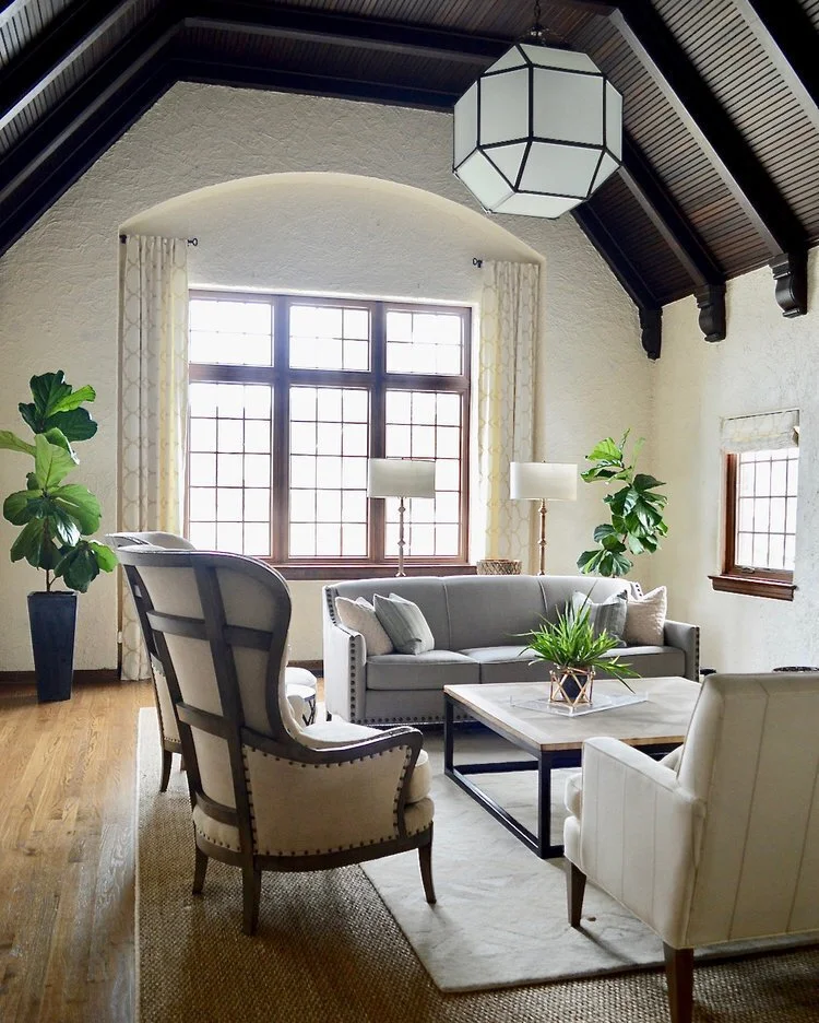 Kenilworth Historic — Dawn Reeves