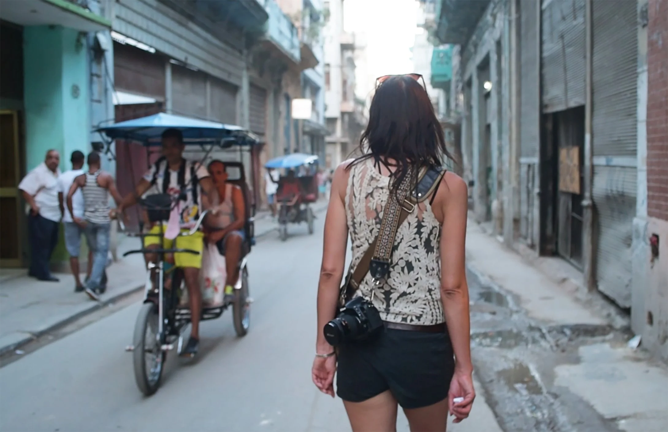 THE MODERN DAY FLANEUR — THE FLÂNEUR WAY