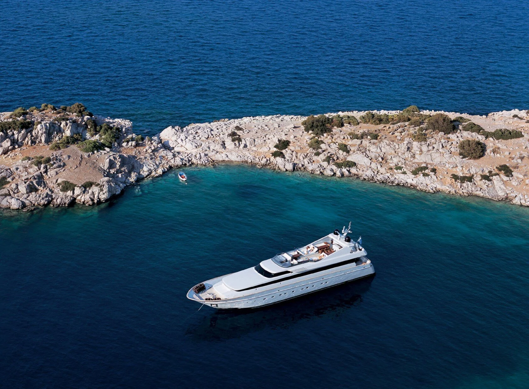 Glamorous Mediterranean Experience