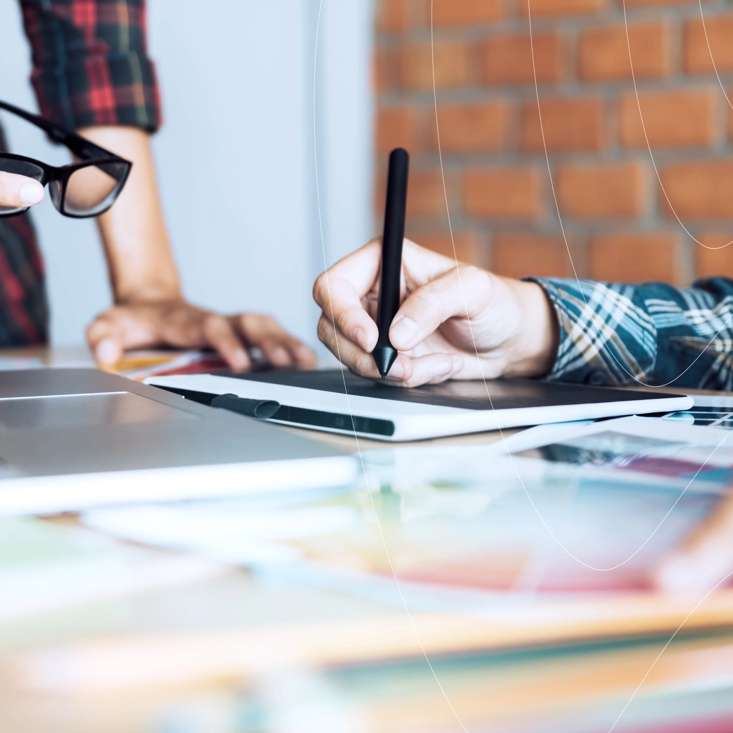 Waveform Insight Studio - Digital, Tech and Media Research