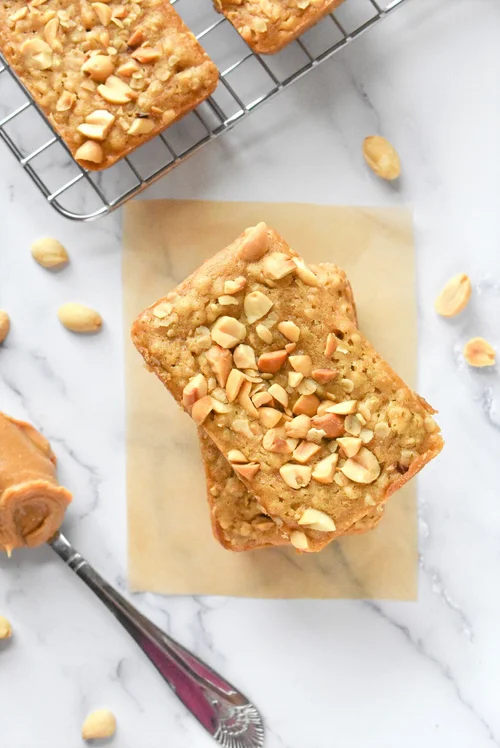 Mini Panes Veganos de Mantequilla de Maní y Avena — Ana's Way