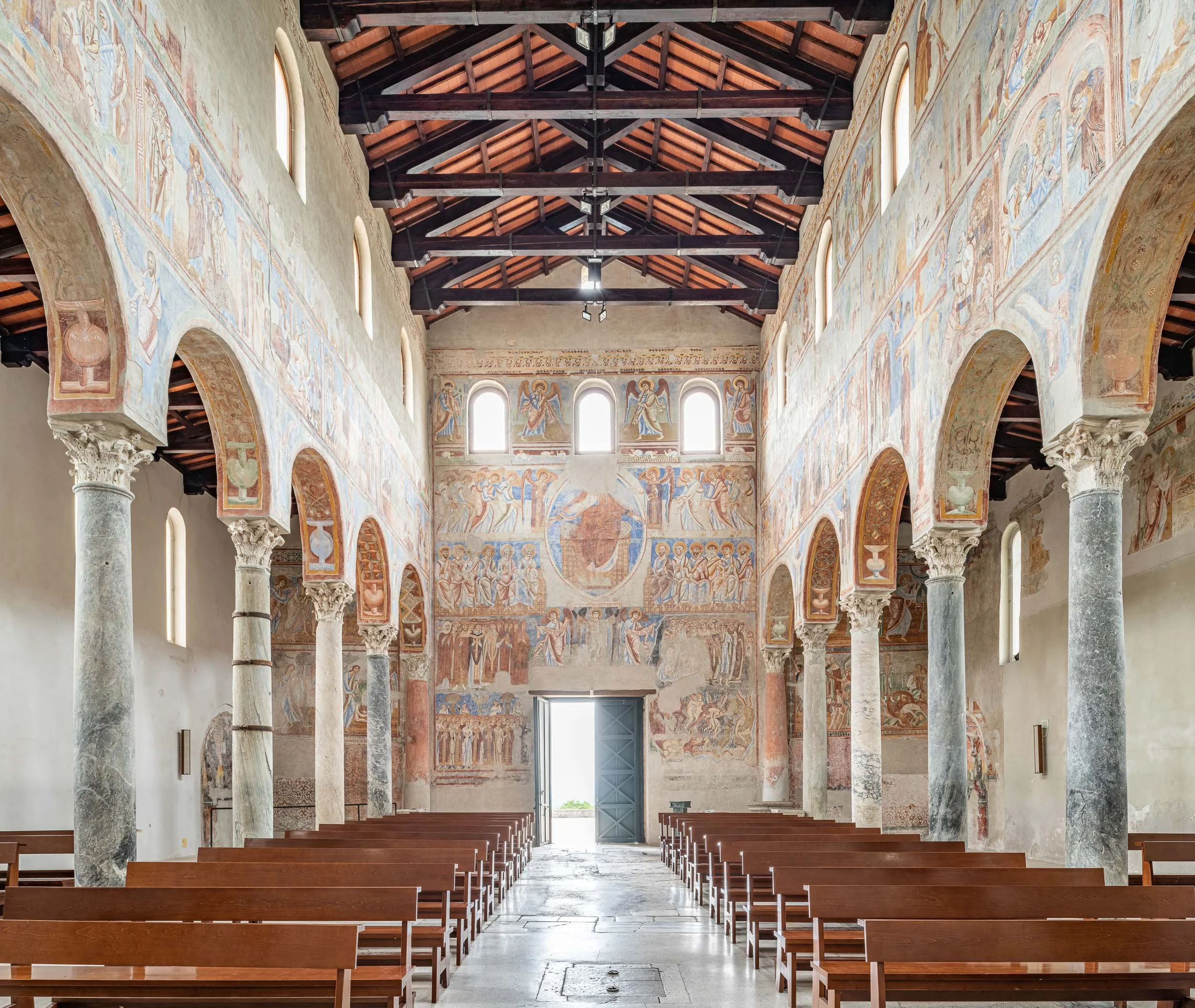 Abbazia di Sant'Angelo in Formis — Mariano De Angelis