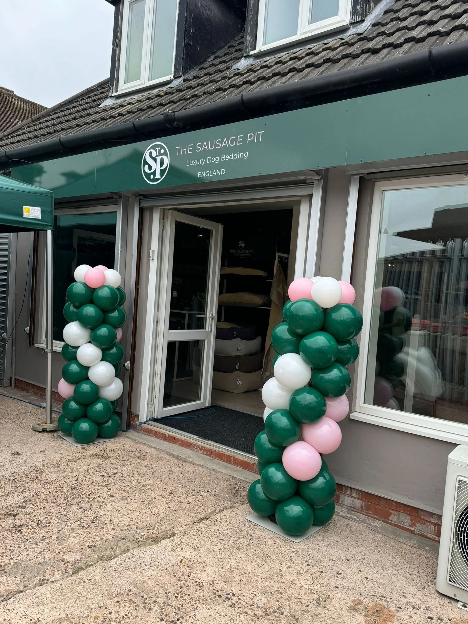 The Sausage Pit | Explore Luxury Dog Comfort